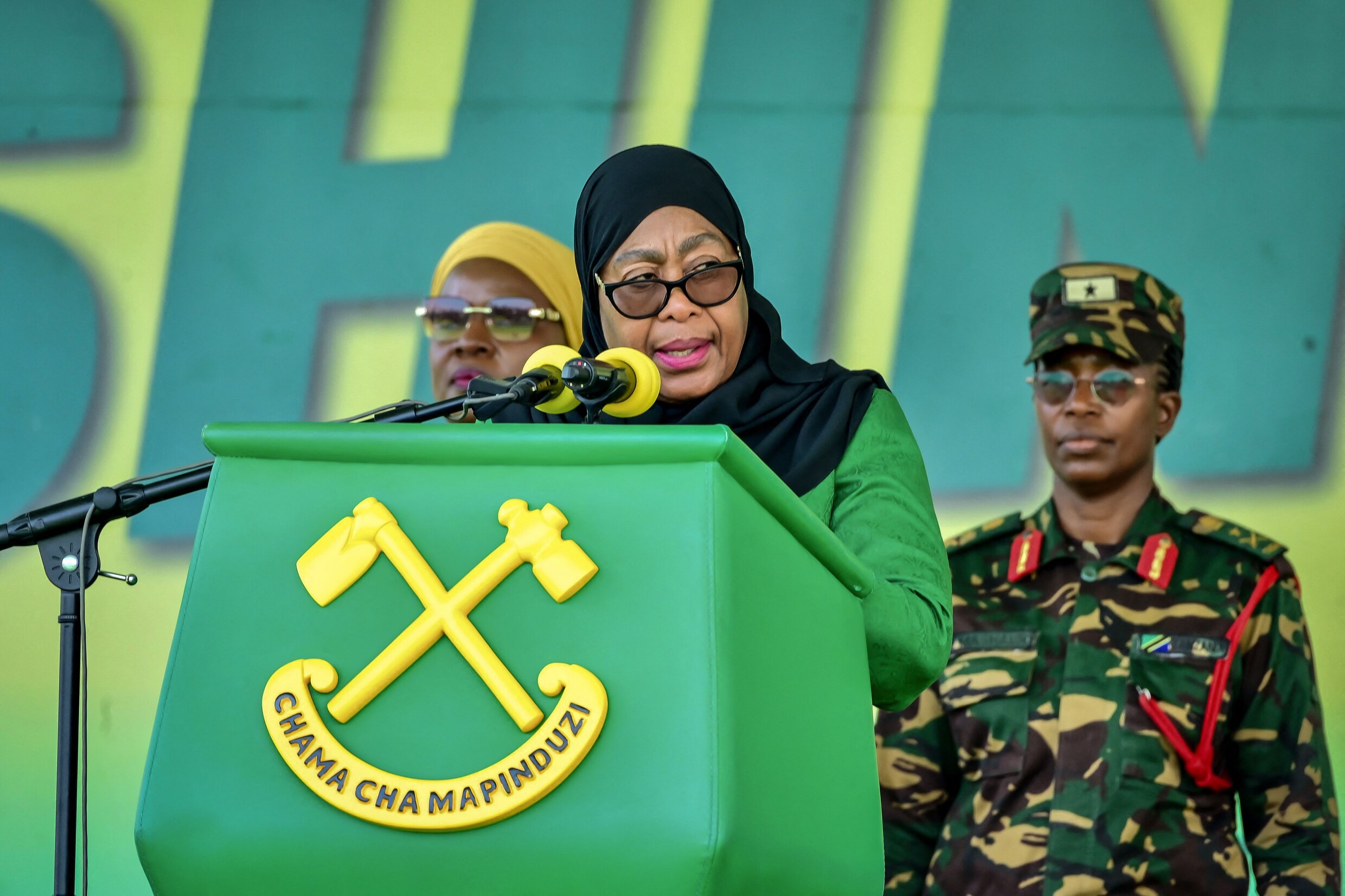 Zittende presidente Tanzania herverkozen na drie dagen van geweld | De ...