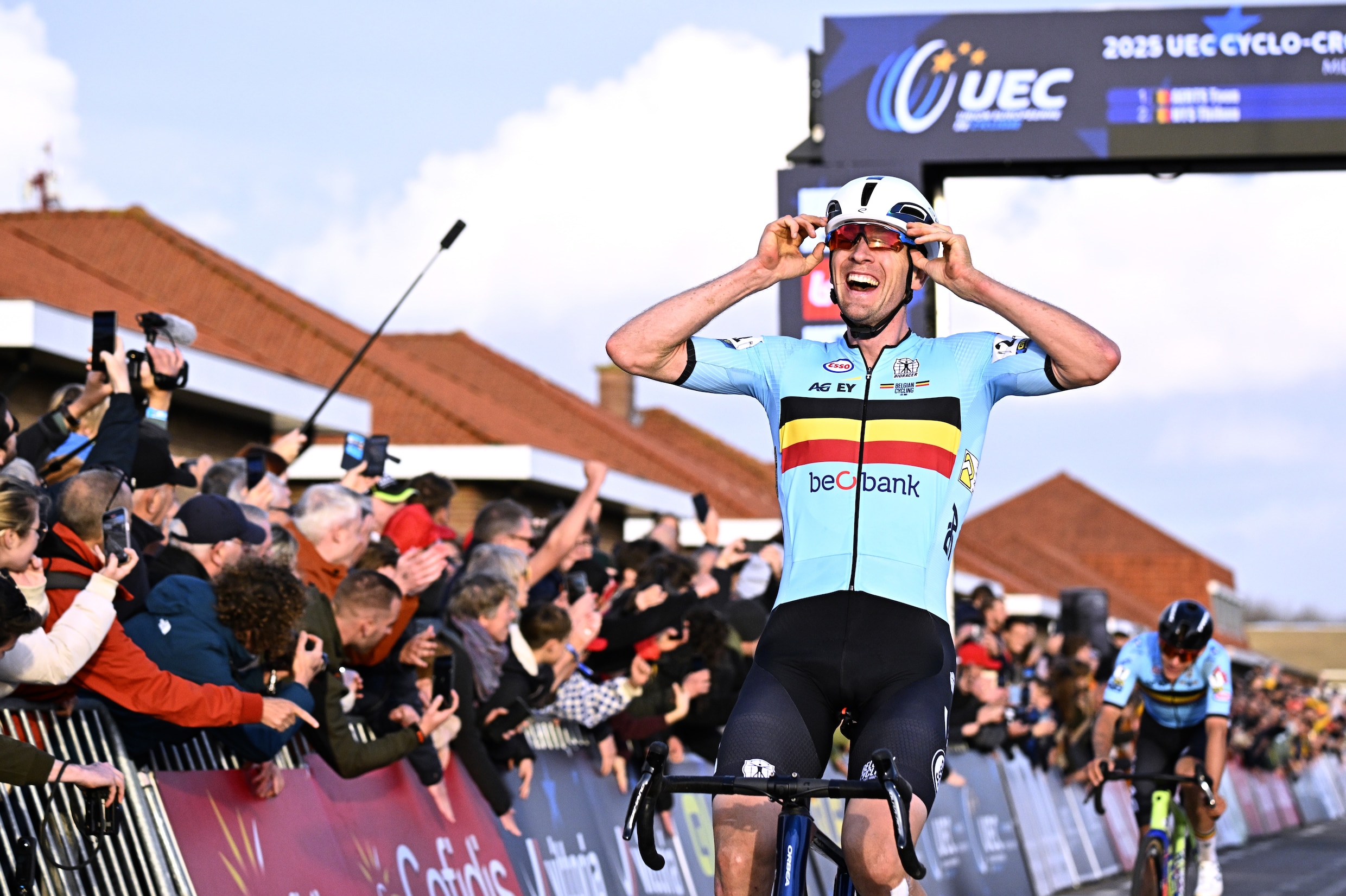 ‘Het water stond me aan de lippen’: het verhaal achter de tranen van Europees kampioen ...