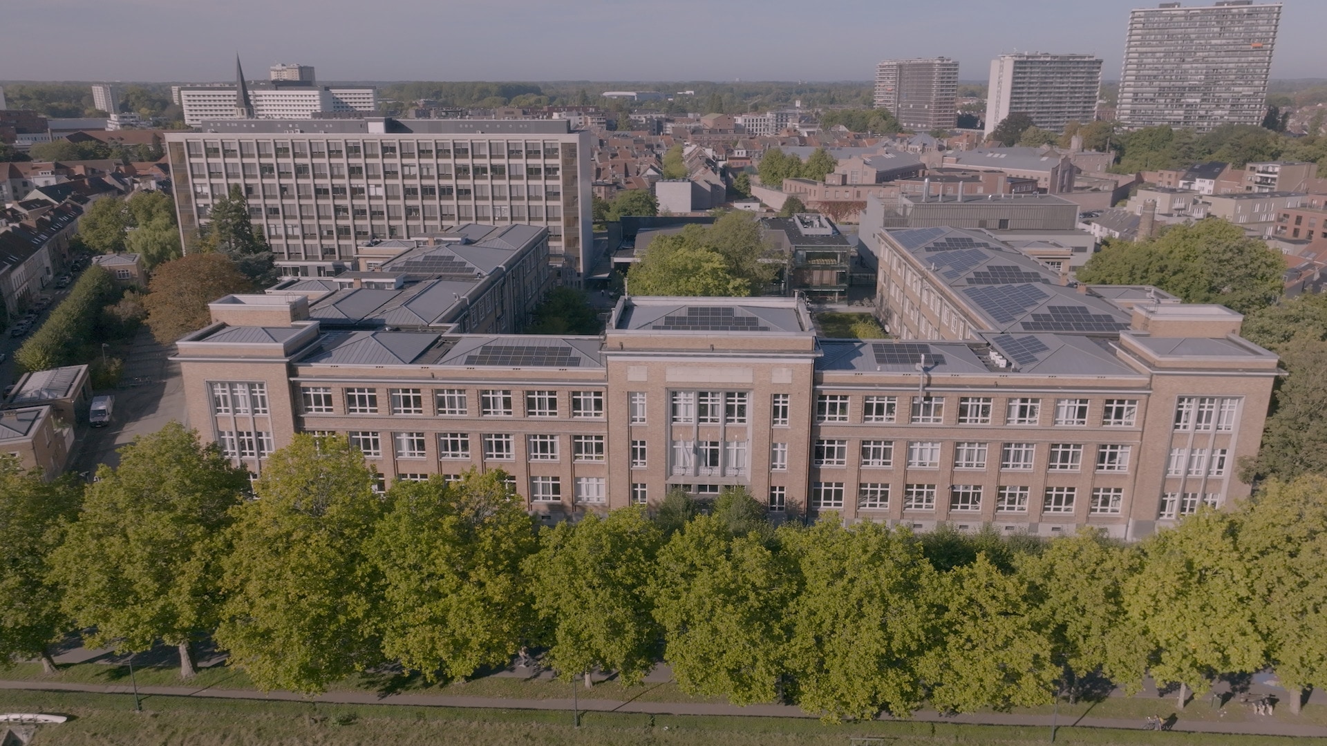 UGent zet auditorium per vergissing online op naam van ...