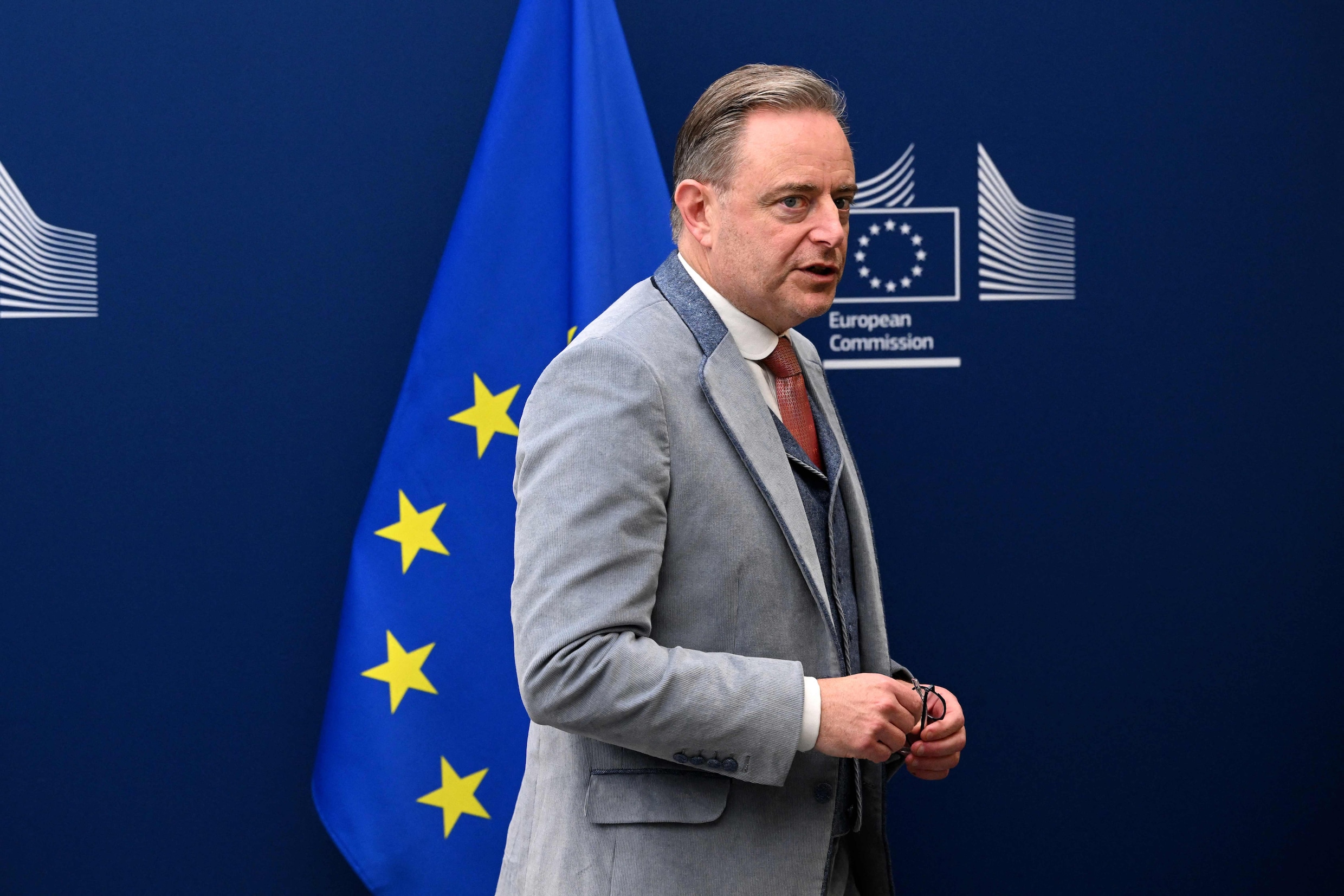 ‘Het spaarvarken van Poetin’ inzetten voor Oekraïne? Europese studie ...