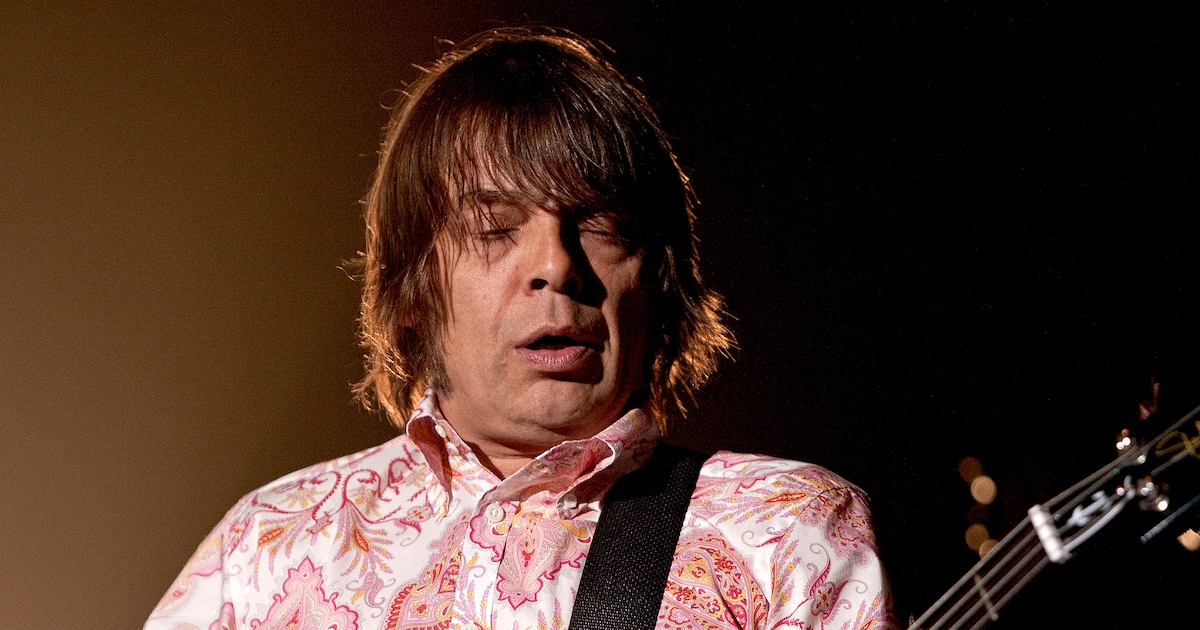 Gary ‘Mani’ Mounfield, voormalig bassist van The Stone Roses, is op 63 ...