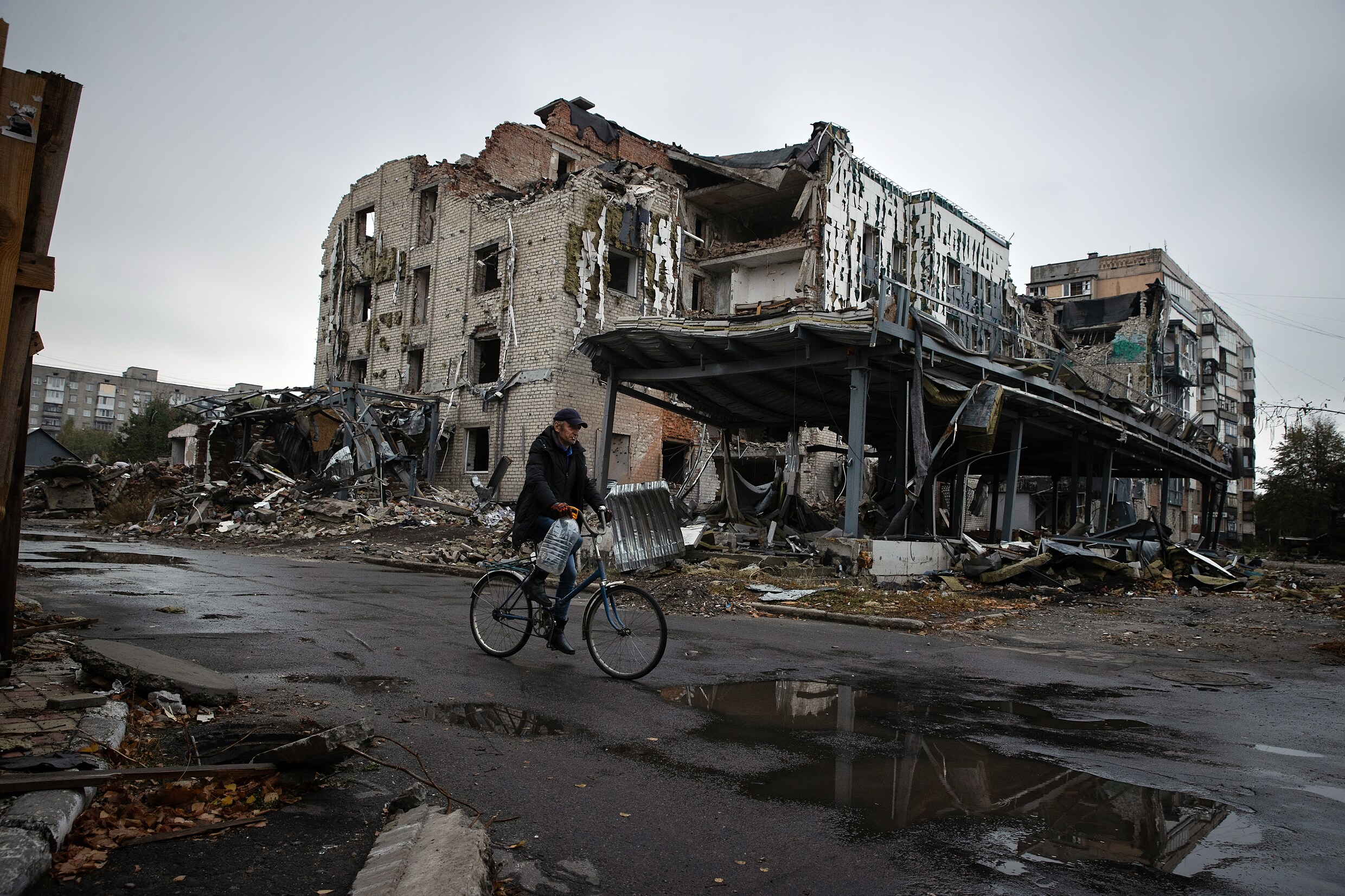 Europa dringt aan op gebruik van winsten uit Russisch geld bij ...