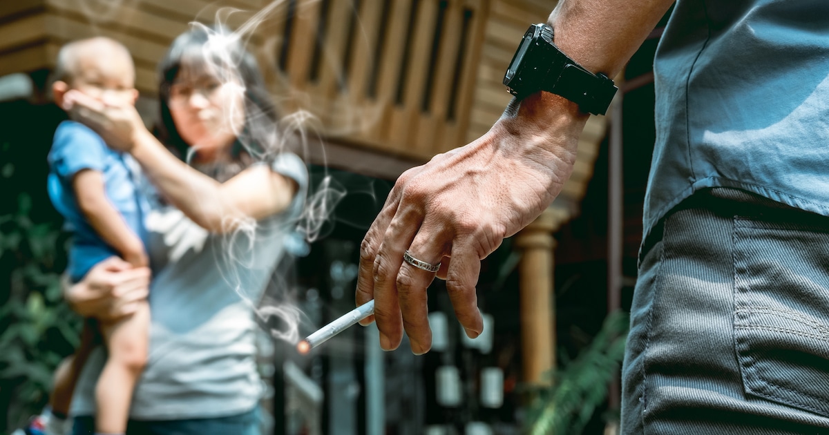 Roken is slecht, leren kinderen. Maar wat als je als ouder rookt? | De ...