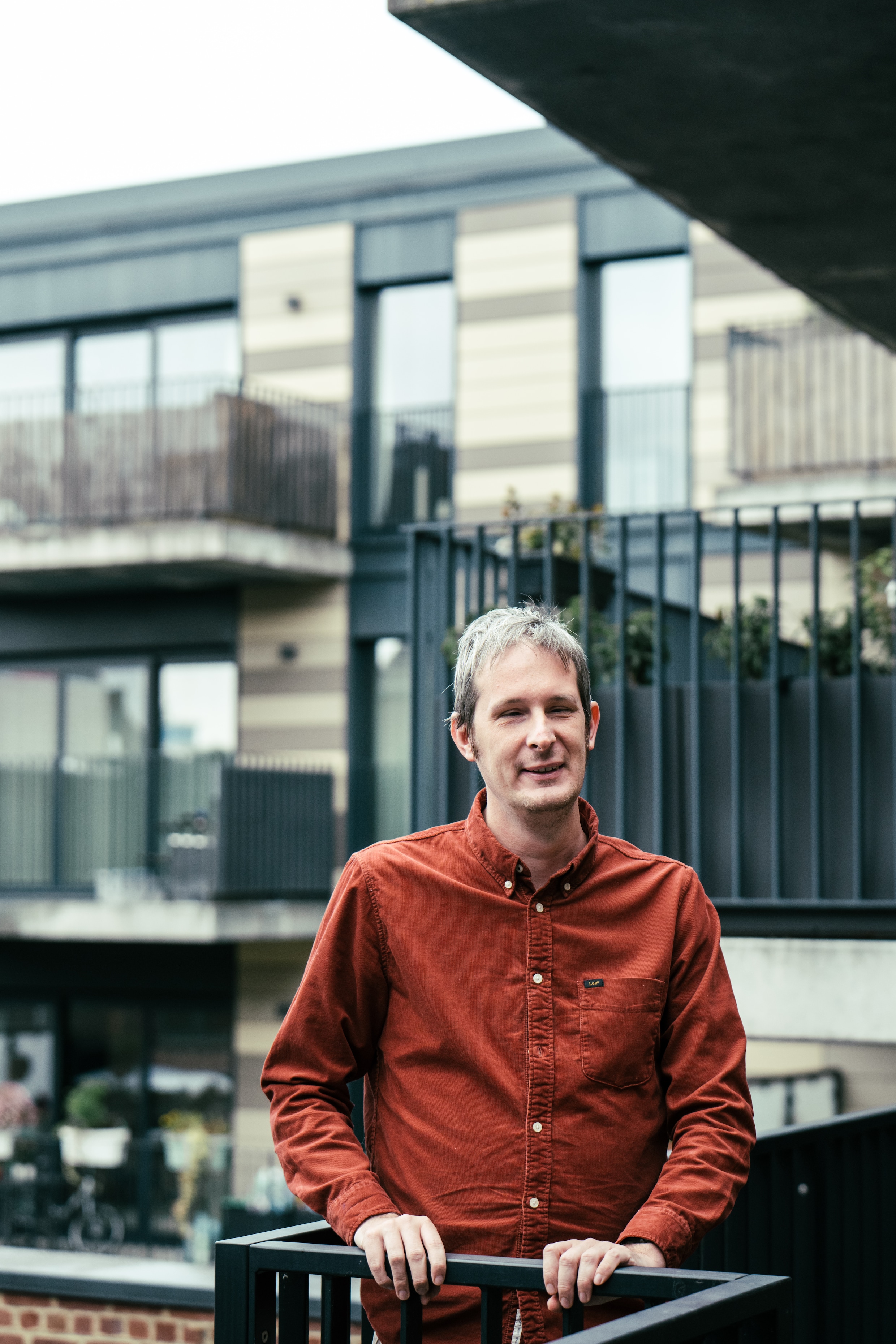 ‘Omdat ik werk, krijg ik geen hulp’: kritiek op plan van minister ...