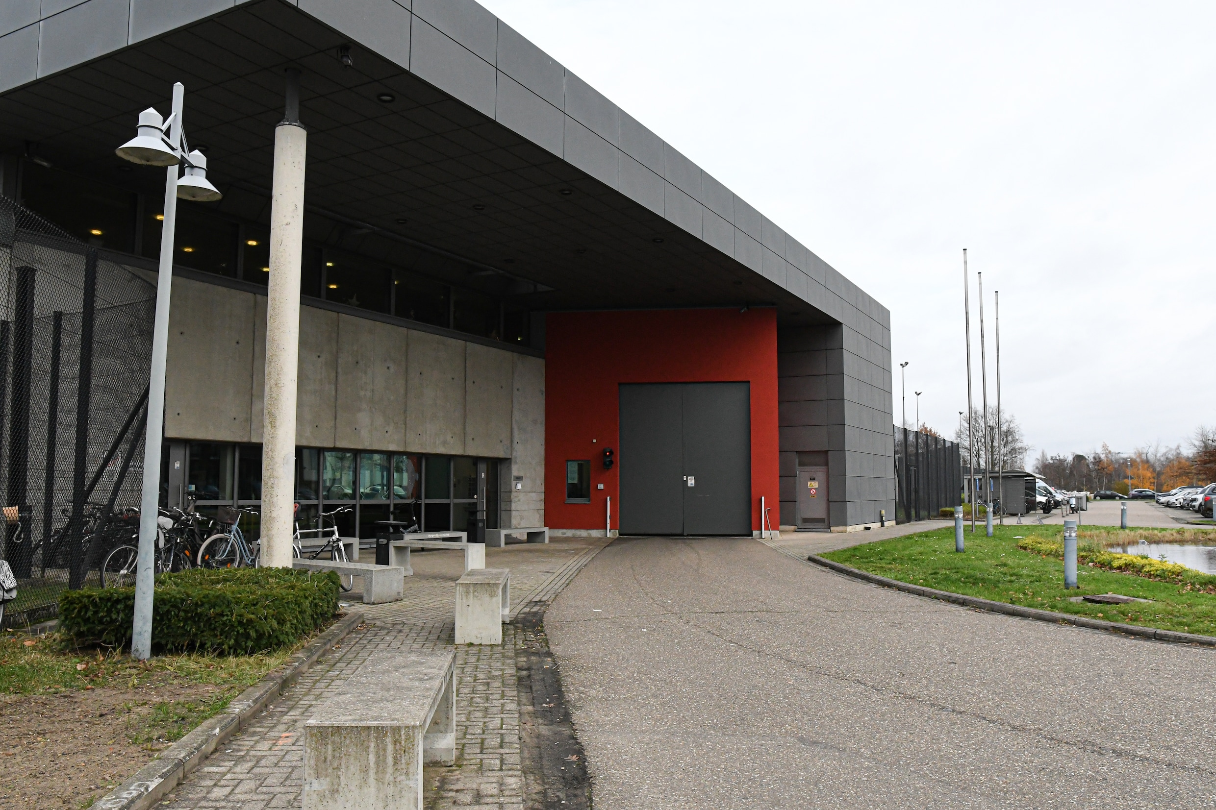 Dertiger overleden bij celbrand in gevangenis van Hasselt, ook brand in ...