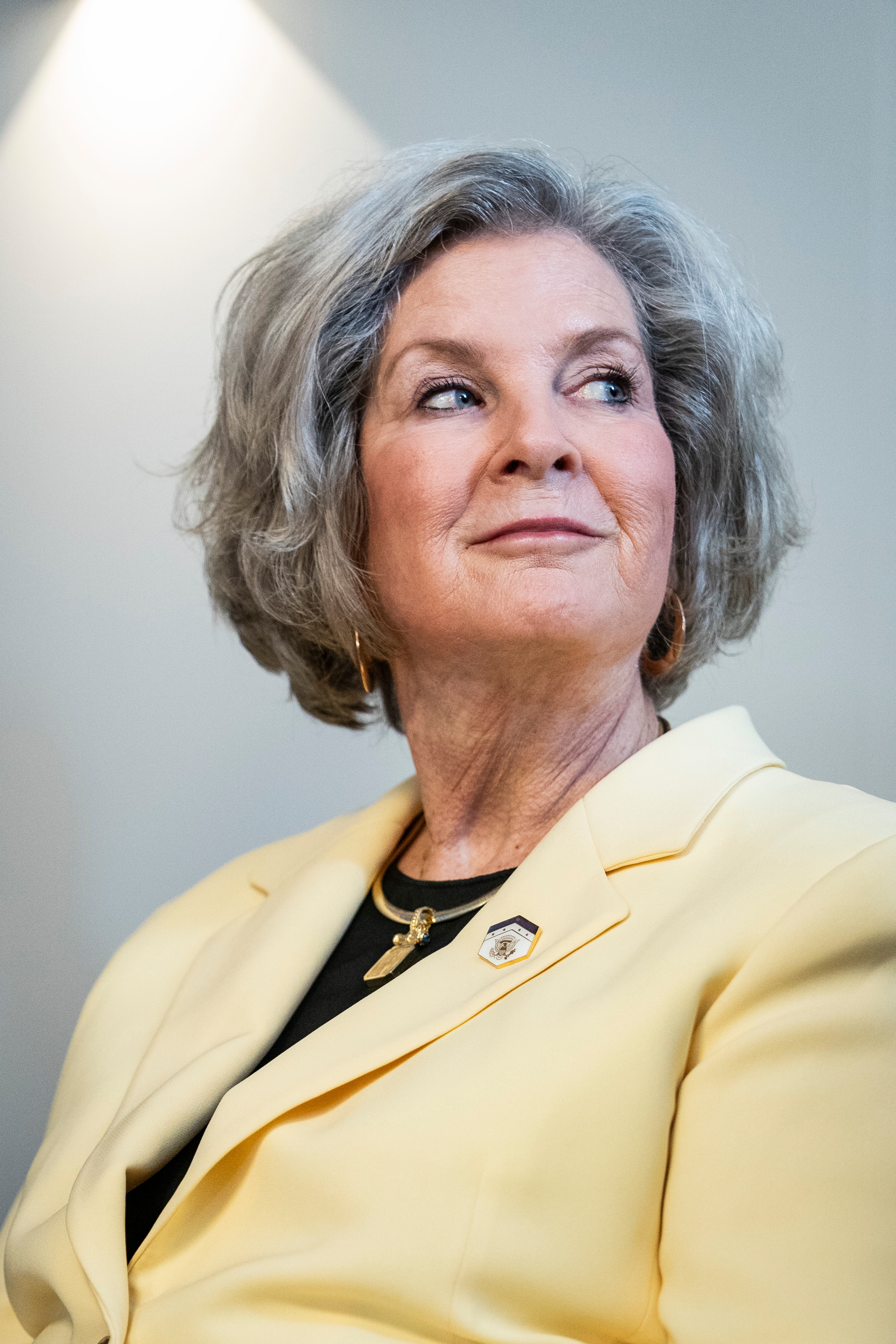 Vance is ‘al tien jaar complotdenker’, Musk ‘fervent gebruiker van ketamine’: stafchef Susie ...