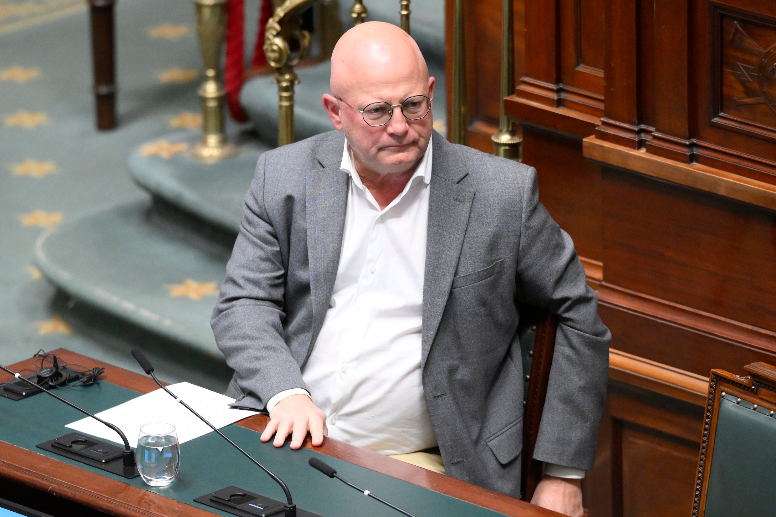 VIP-tickets van 300 tot 600 euro: minister Crucke geeft kritiek op ...