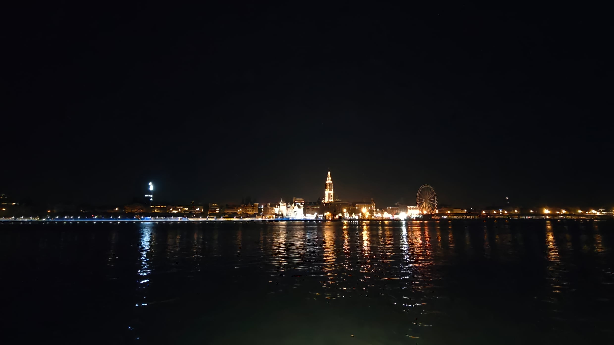‘Ik had vier minnaars’ en andere ontboezemingen op een nachtelijke ...