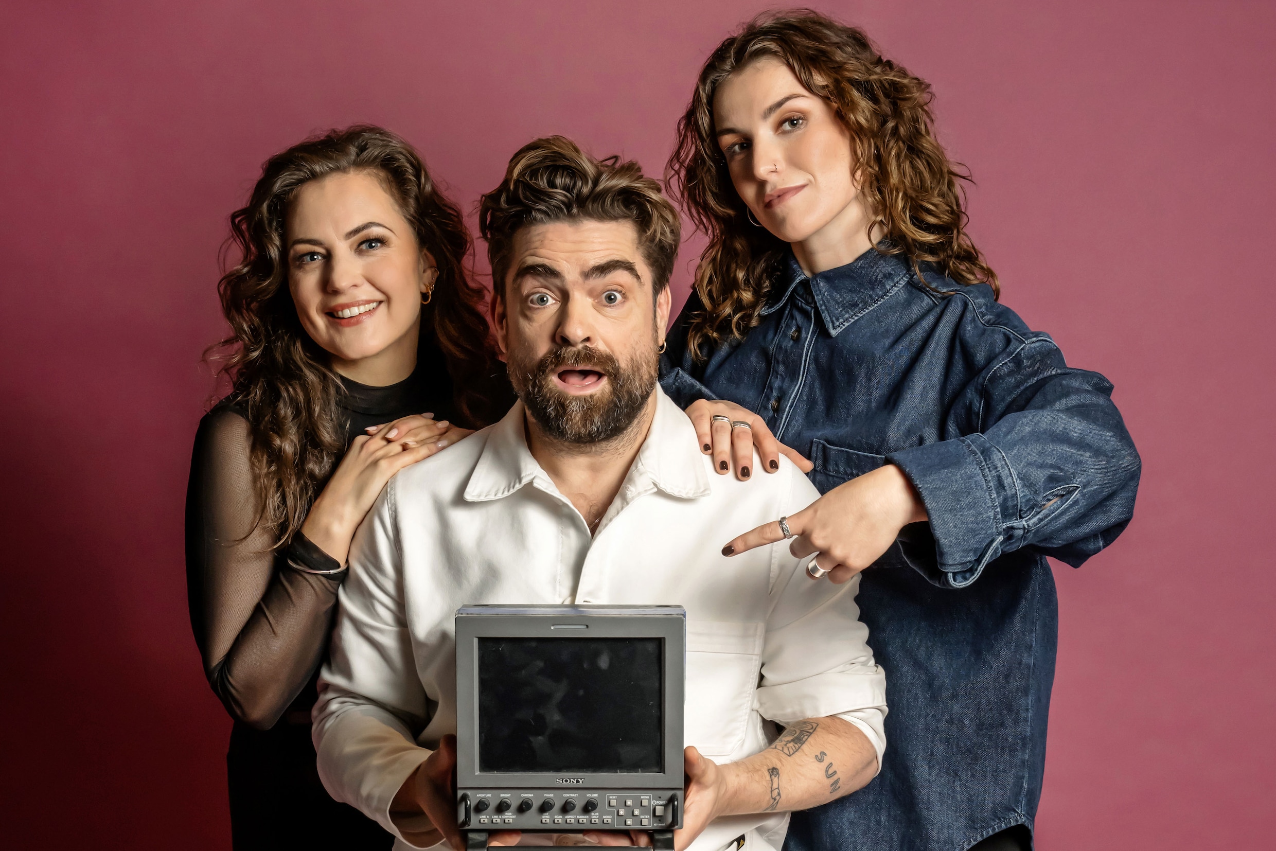 Wat kunnen BV’s eigenlijk zoal?’-programma’s zijn er te veel. Zingen ...