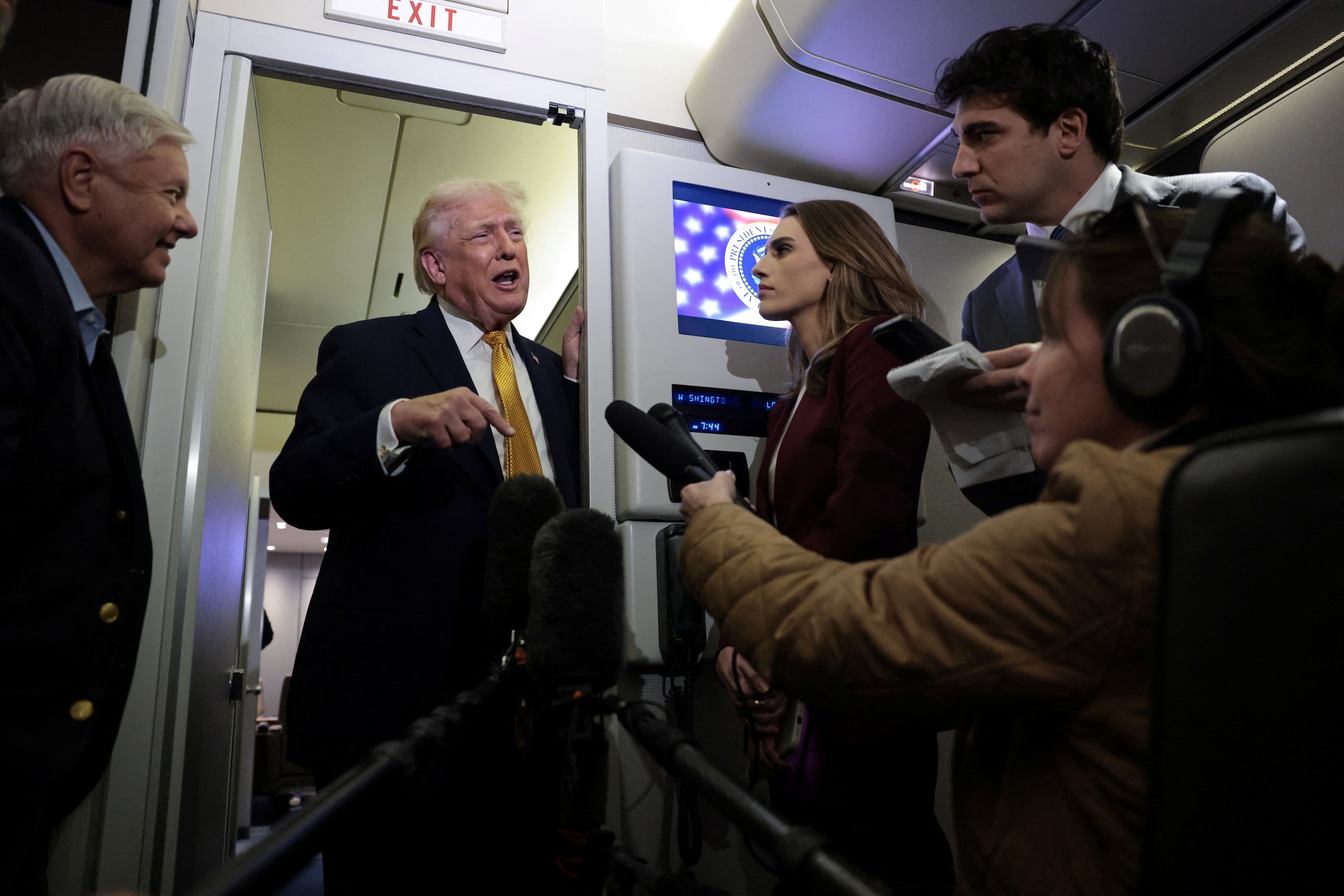 De man achter de imperiale ambities van Trump: wie is Stephen Miller ...