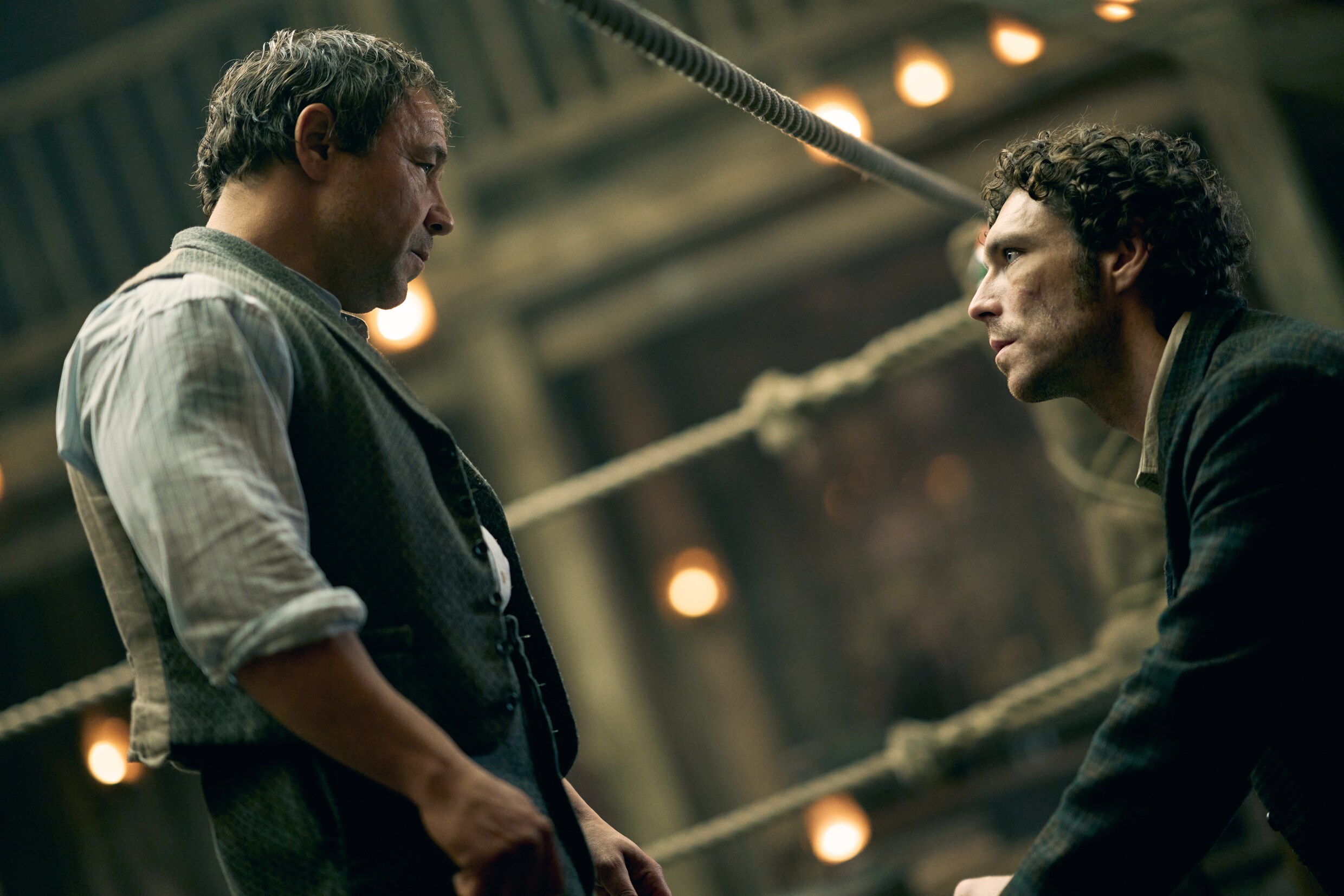 ‘A Thousand Blows’ mept al wat minder hard in zijn tweede seizoen | De ...