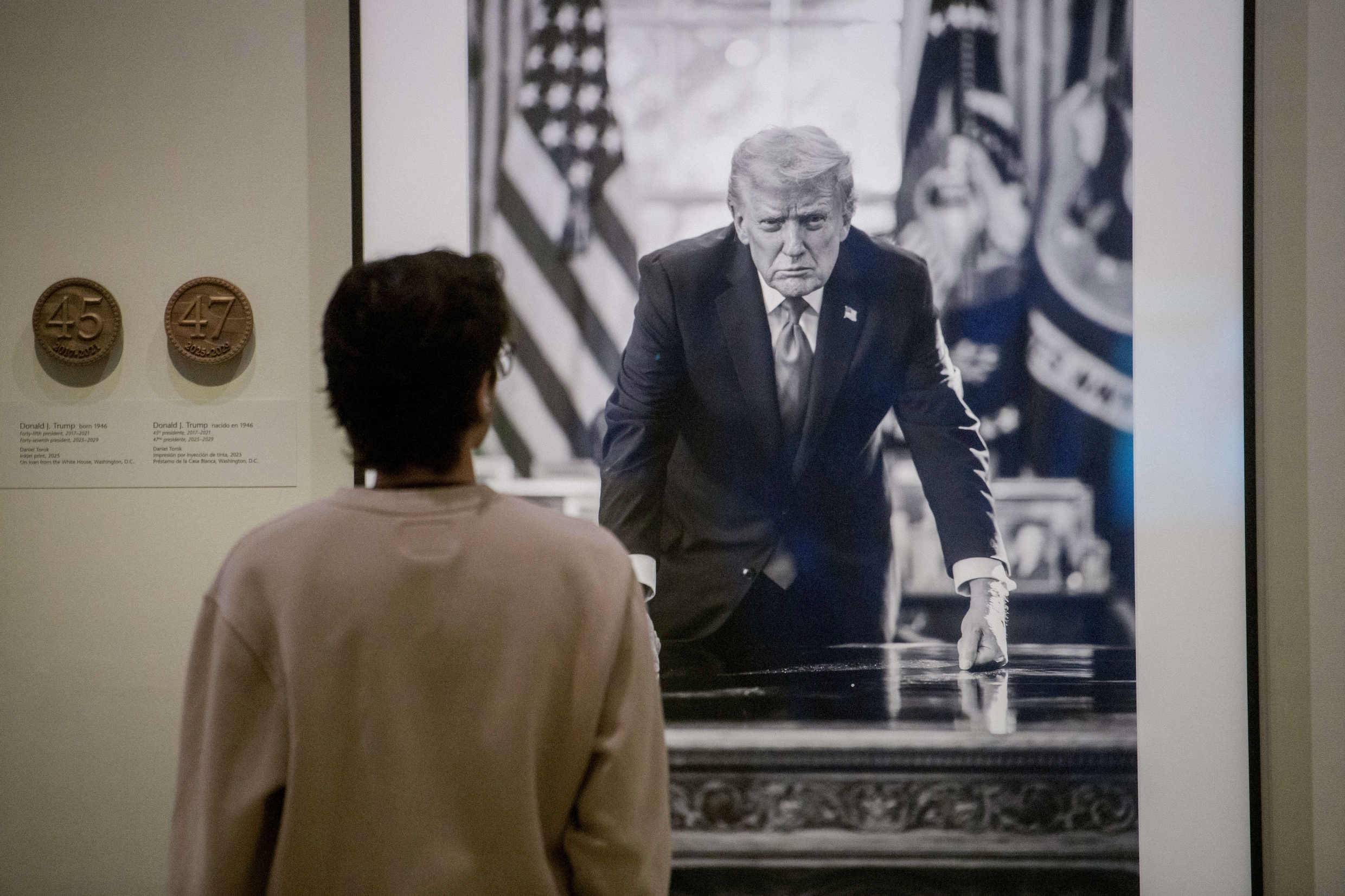 Live - Verenigde Staten. Smithsonian-museum ontdoet portret Trump van ...