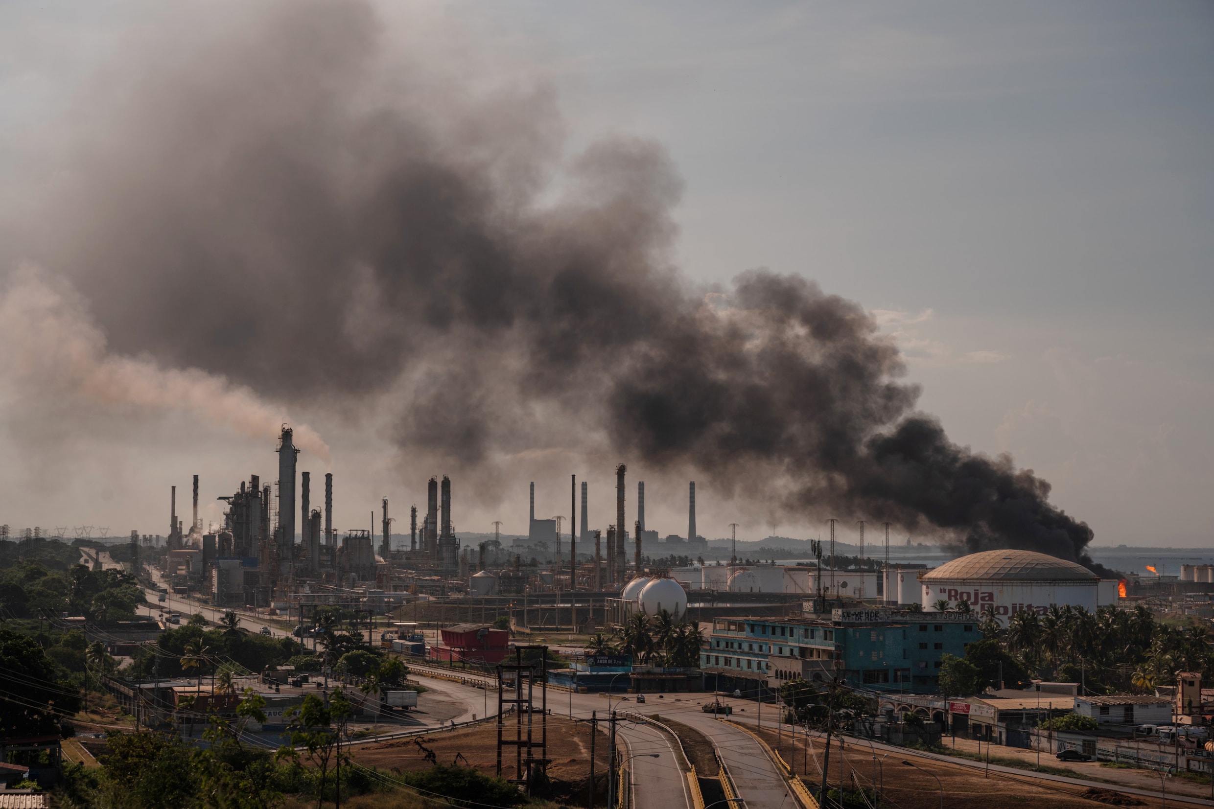 Live - ‘Gesprekken over verkoop van Venezolaanse olie aan afnemers in ...
