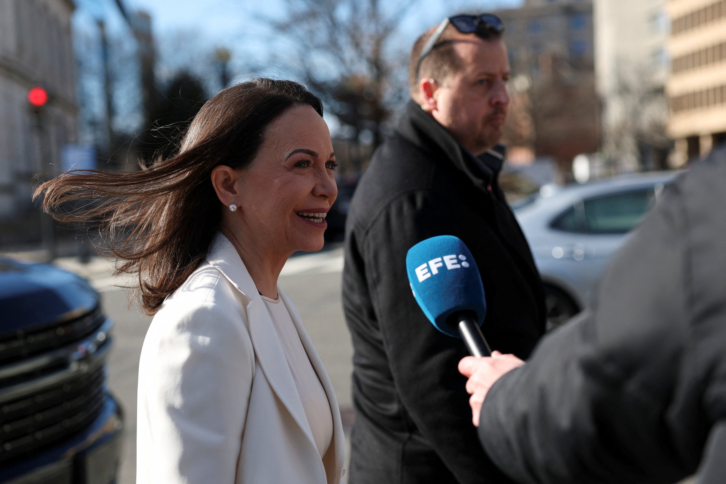 Live - Venezuela. Venezolaans oppositiekopstuk Machado aangekomen in ...