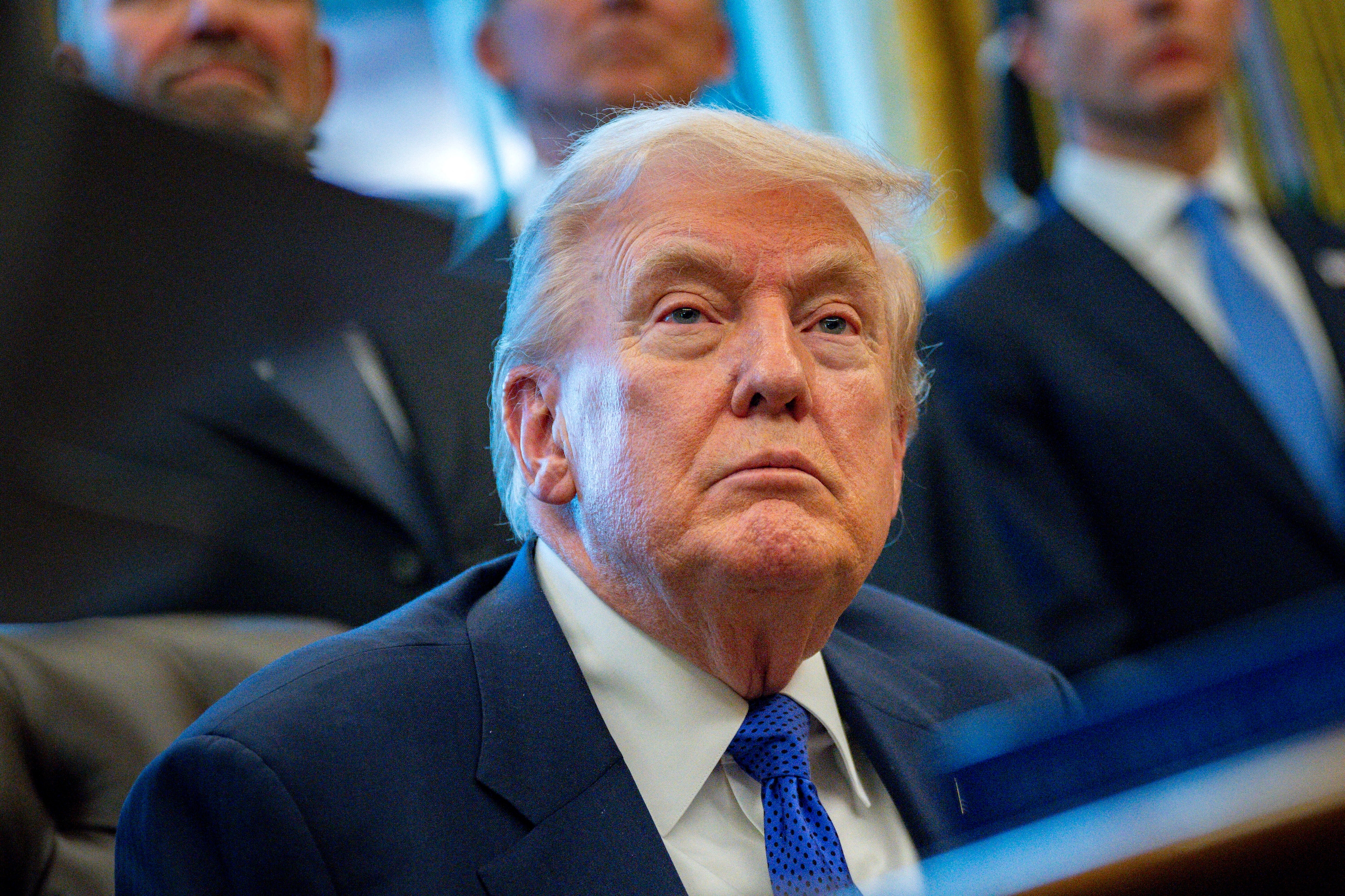 Trump wil dat Republikeinen ‘verkiezingen overnemen in minstens 15 ...