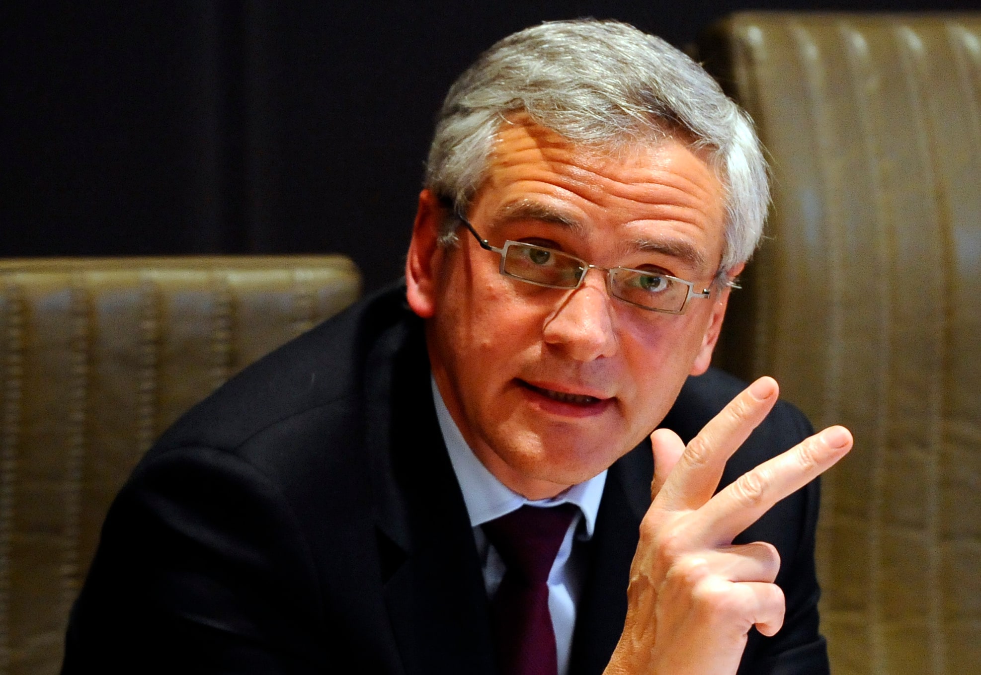 Kris Peeters haalt opnieuw uit naar Luc Coene | De Morgen