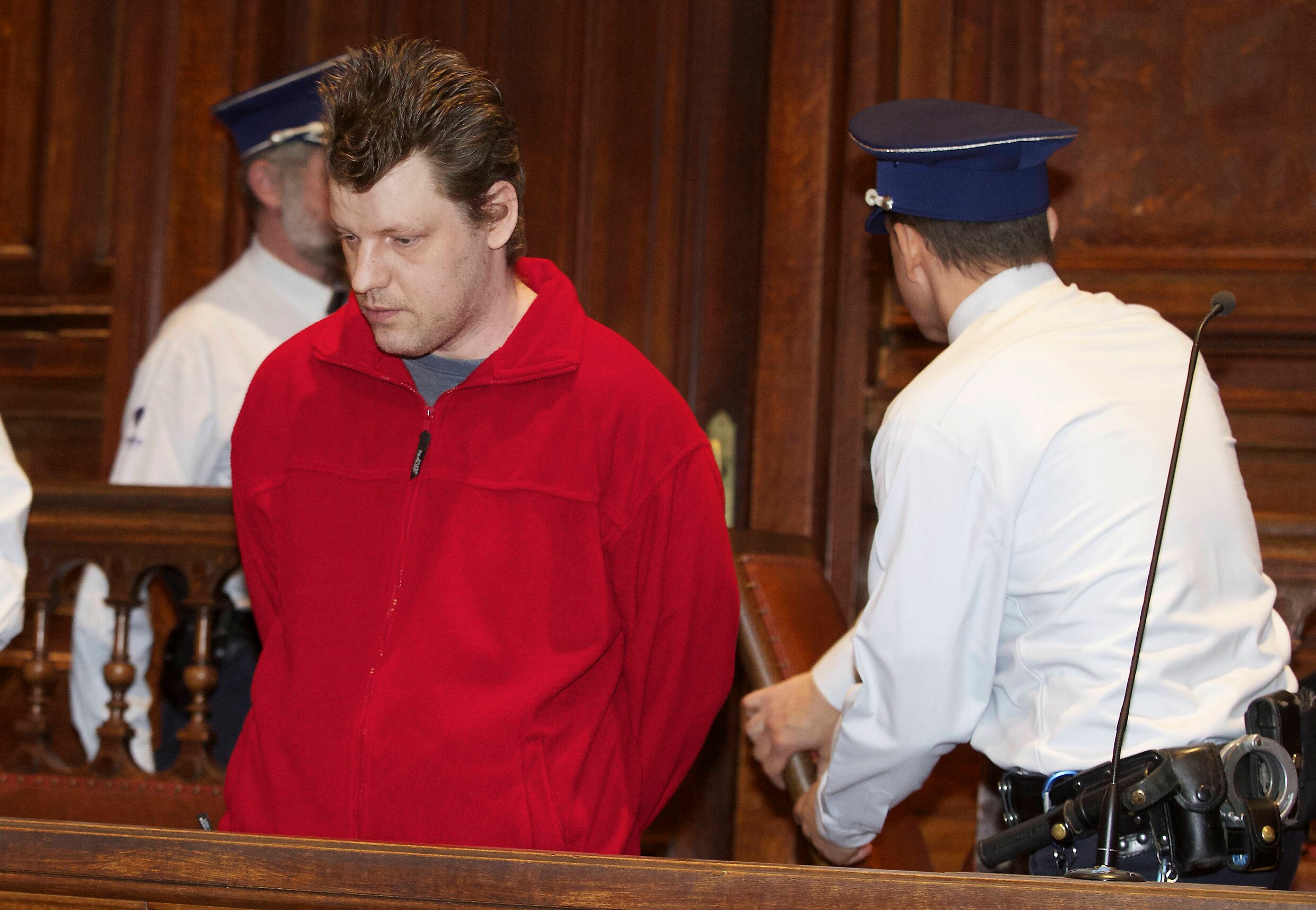 Moordzaak: "Ik deed bekentenis af als zattemanspraat" | De Morgen