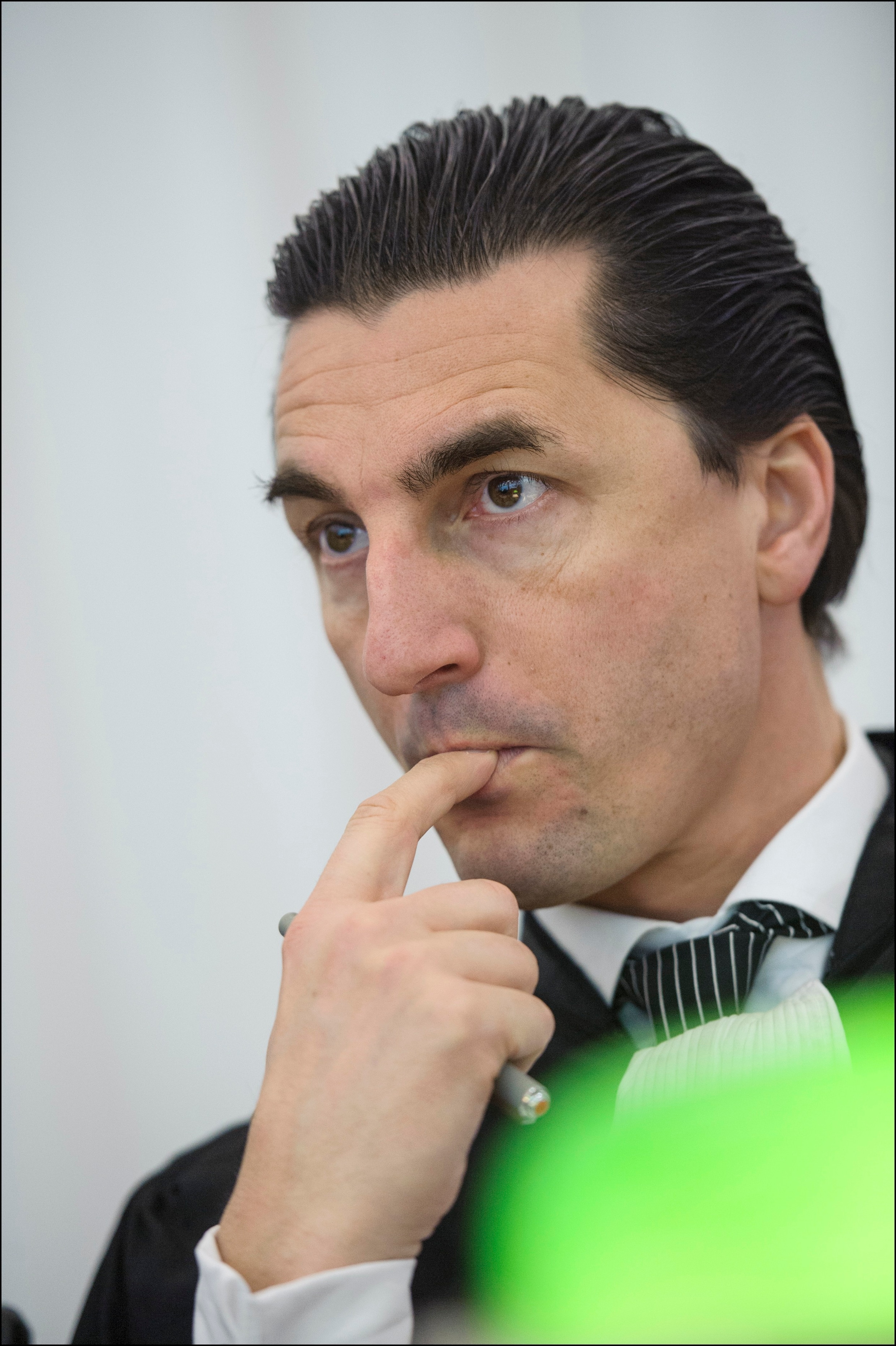 "Laat u niet vangen door deze 'master of manipulation'" | De Morgen