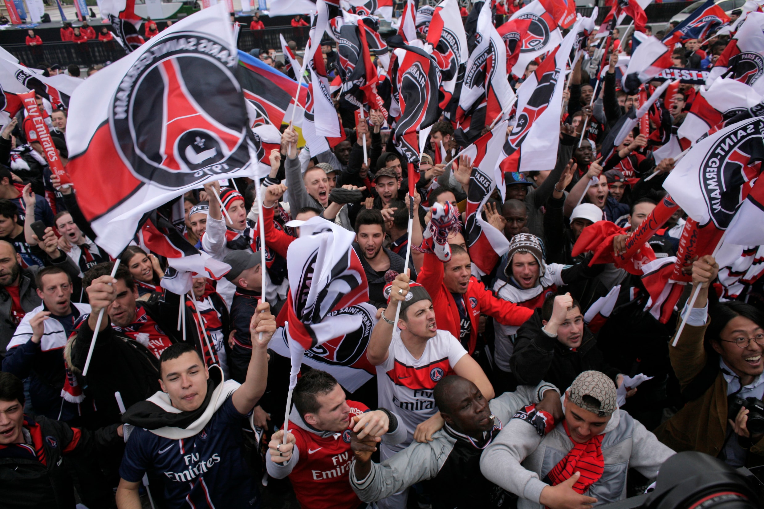 Al 76 hooligans opgepakt in Brussel | De Morgen