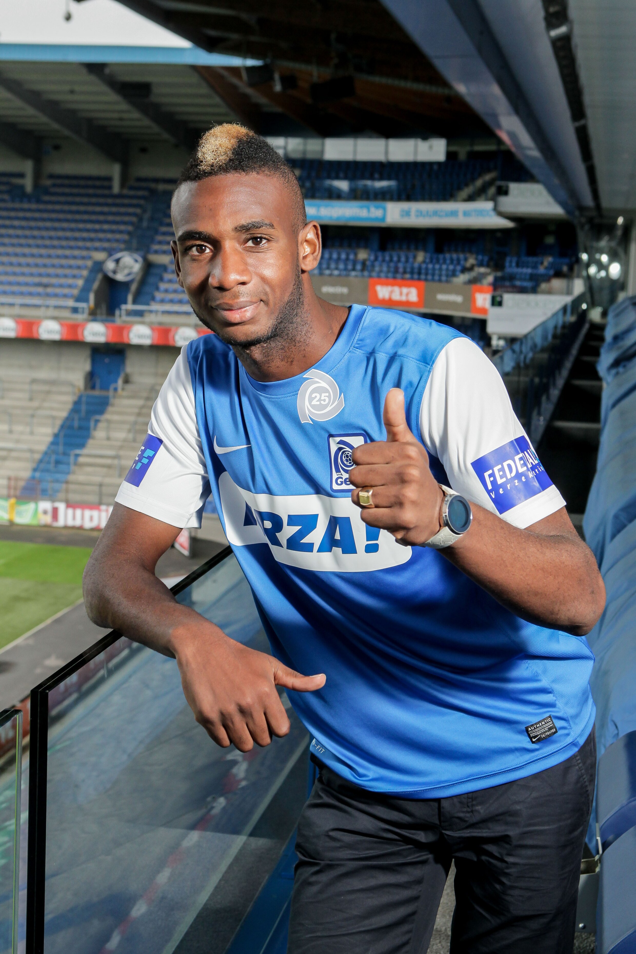 Mboyo tekent voor vier seizoenen bij Genk | De Morgen