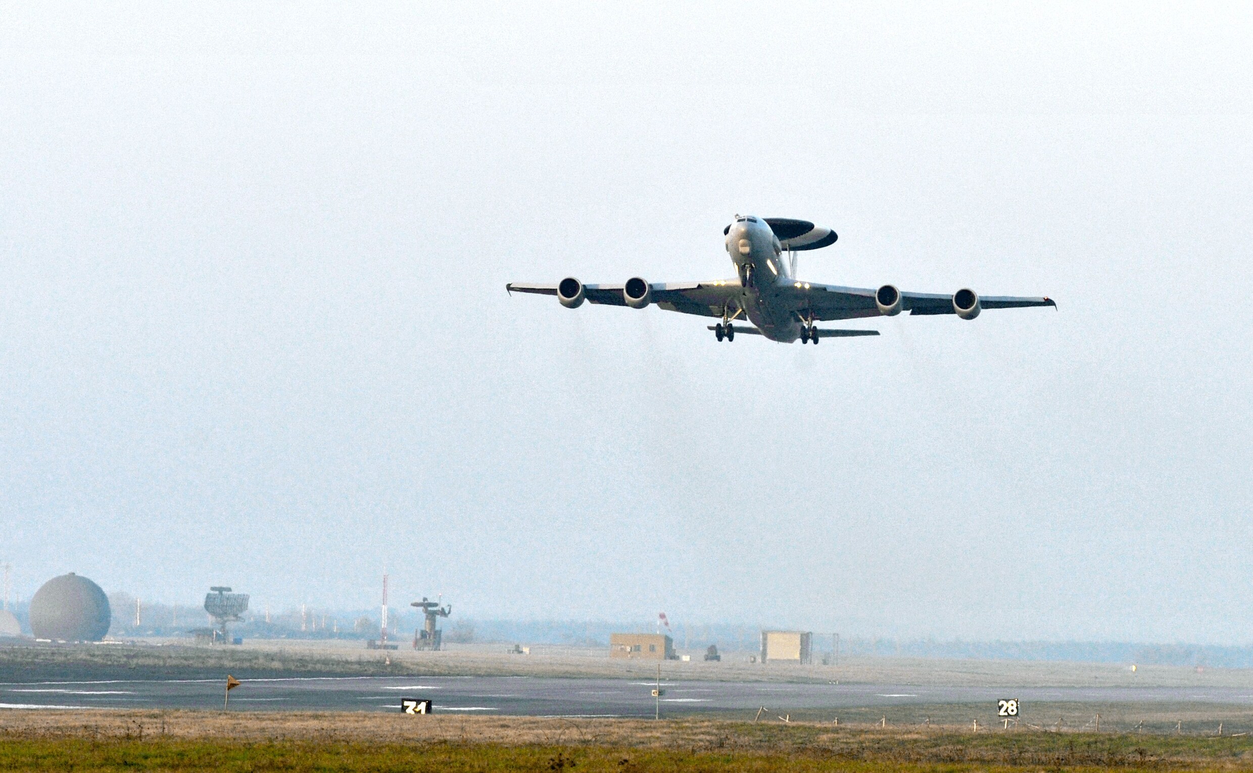 VS bouwt militair materieel in stilte op richting Iran. ‘De tijd raakt ...