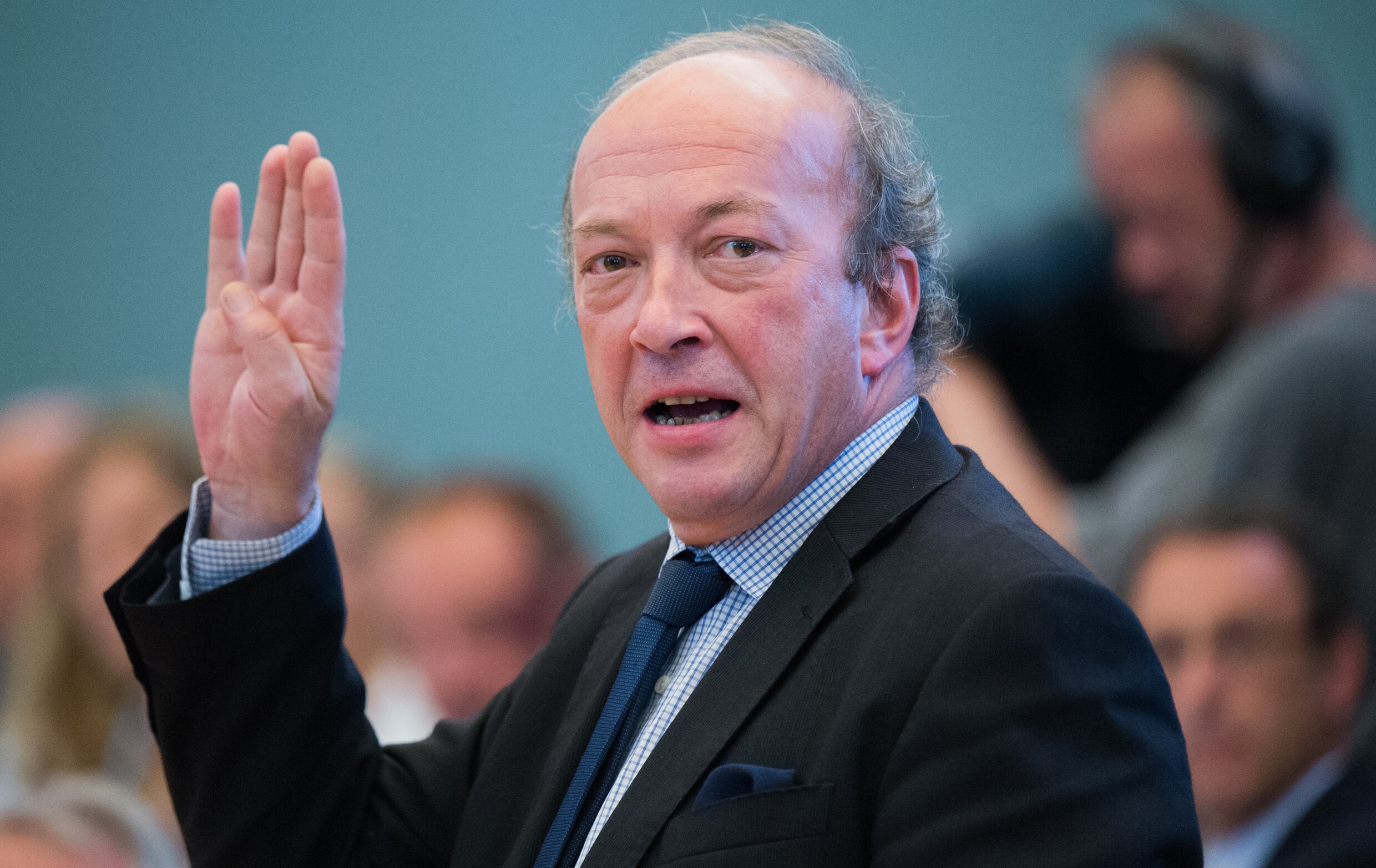 Waals parlement hanteert strak schema voor installatie regering-Borsus ...
