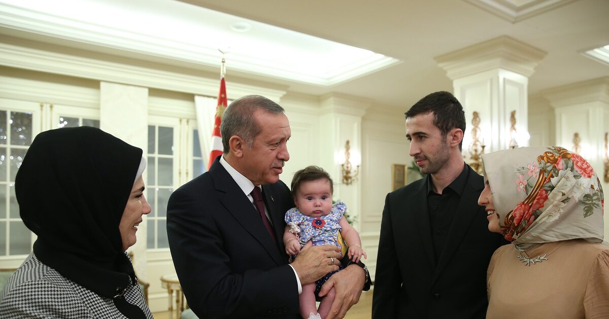 Erdogan roept Europese Turken op meer kinderen te maken: "Zo vergroten ...