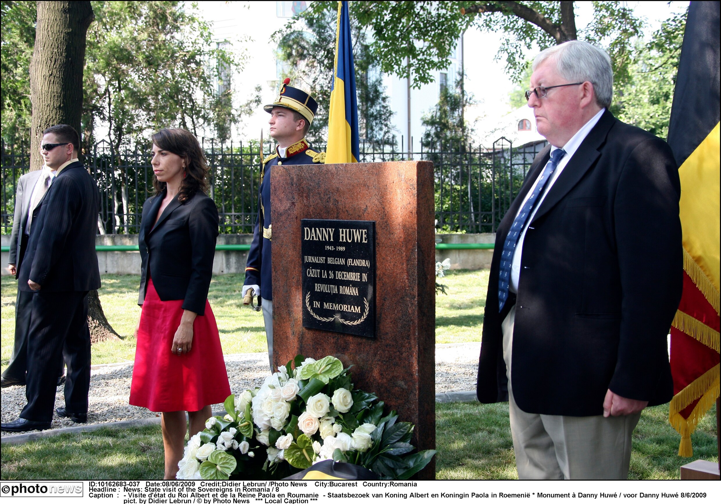 "VTM-journalist Danny Huwé vermoord door soldaten" | De Morgen