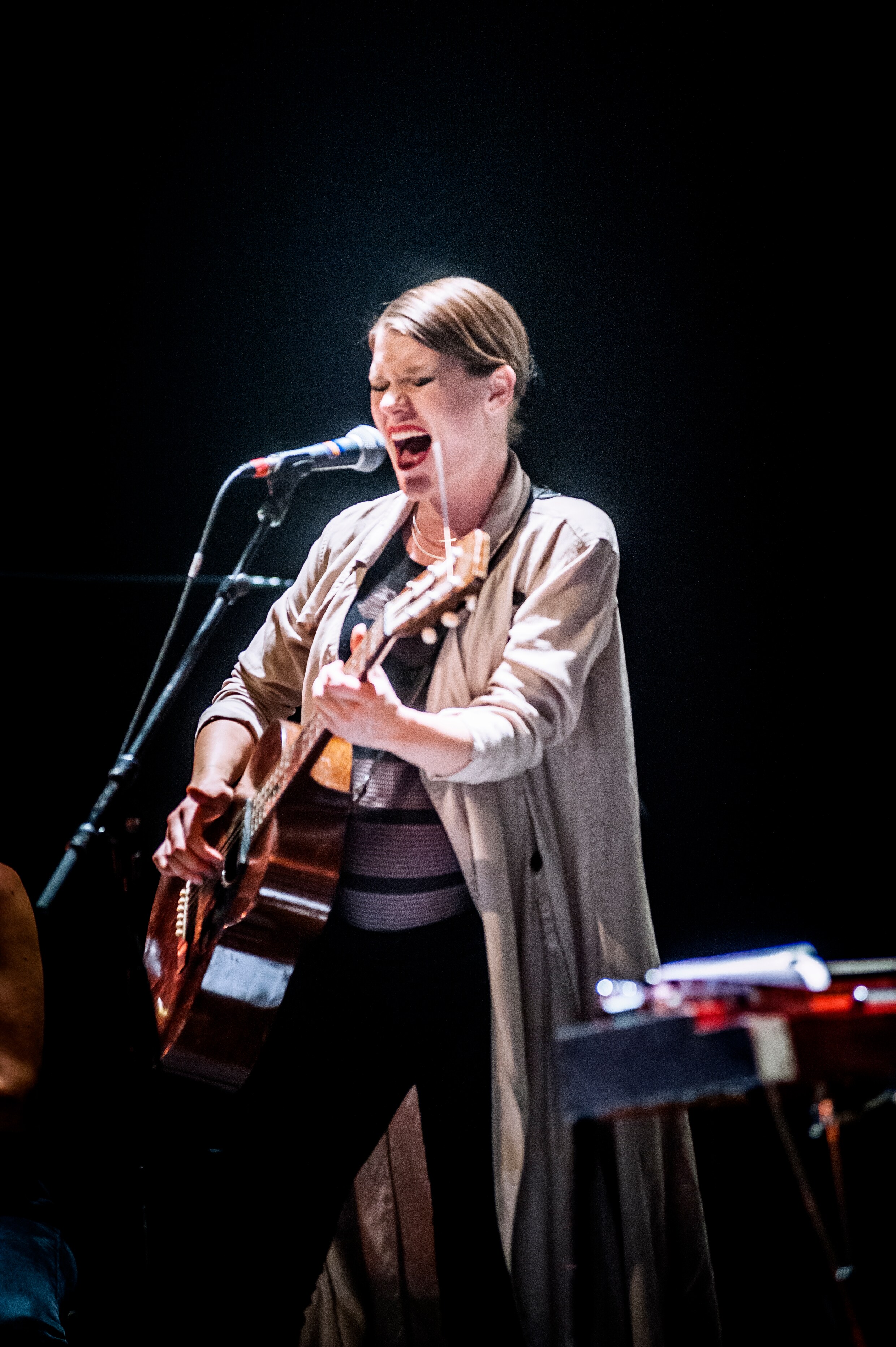Trixie Whitley bevallen van dochter Phoenix | De Morgen