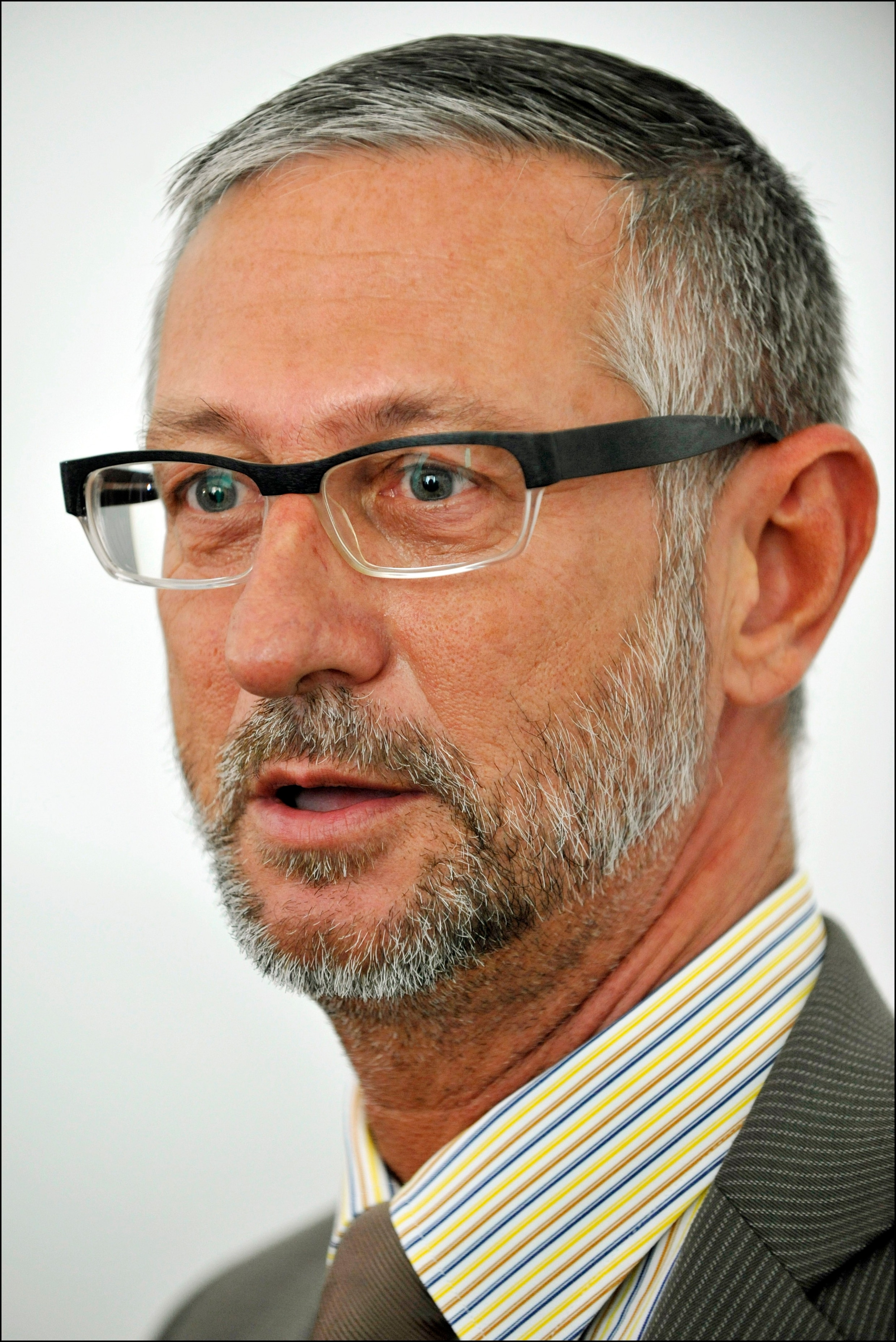 Paul Marchal: "Waarom krijgen anderen 20 euro per maand van Martin en ...