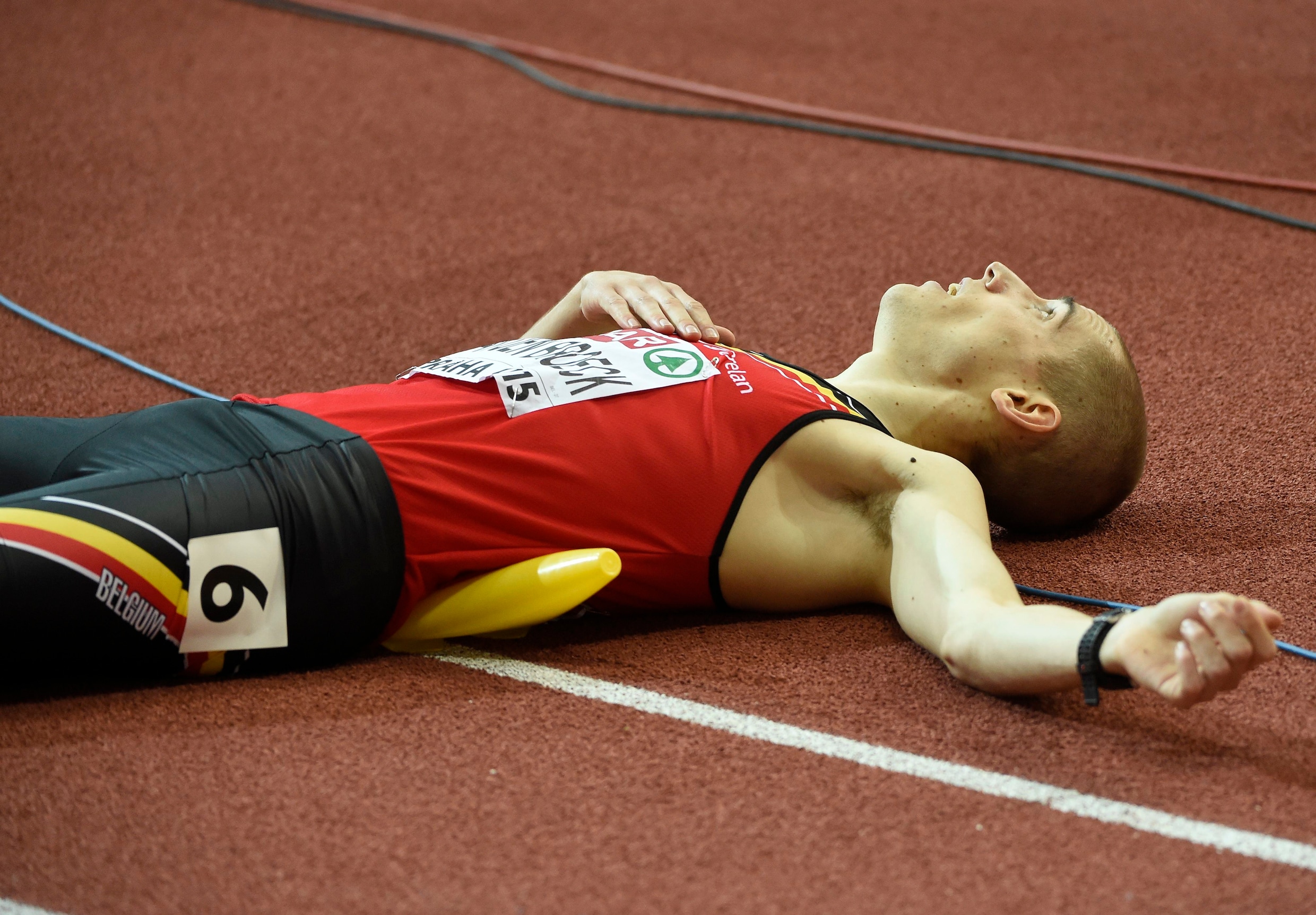 Jan Van den Broeck net niet naar finale 800m in Praag | De Morgen