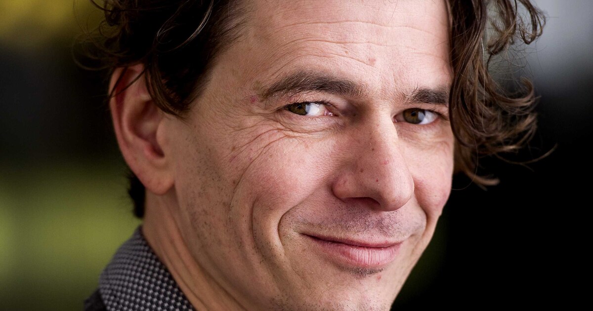 Dimitri Verhulst en Joris Luyendijk stappen over naar nieuwe uitgeverij ...