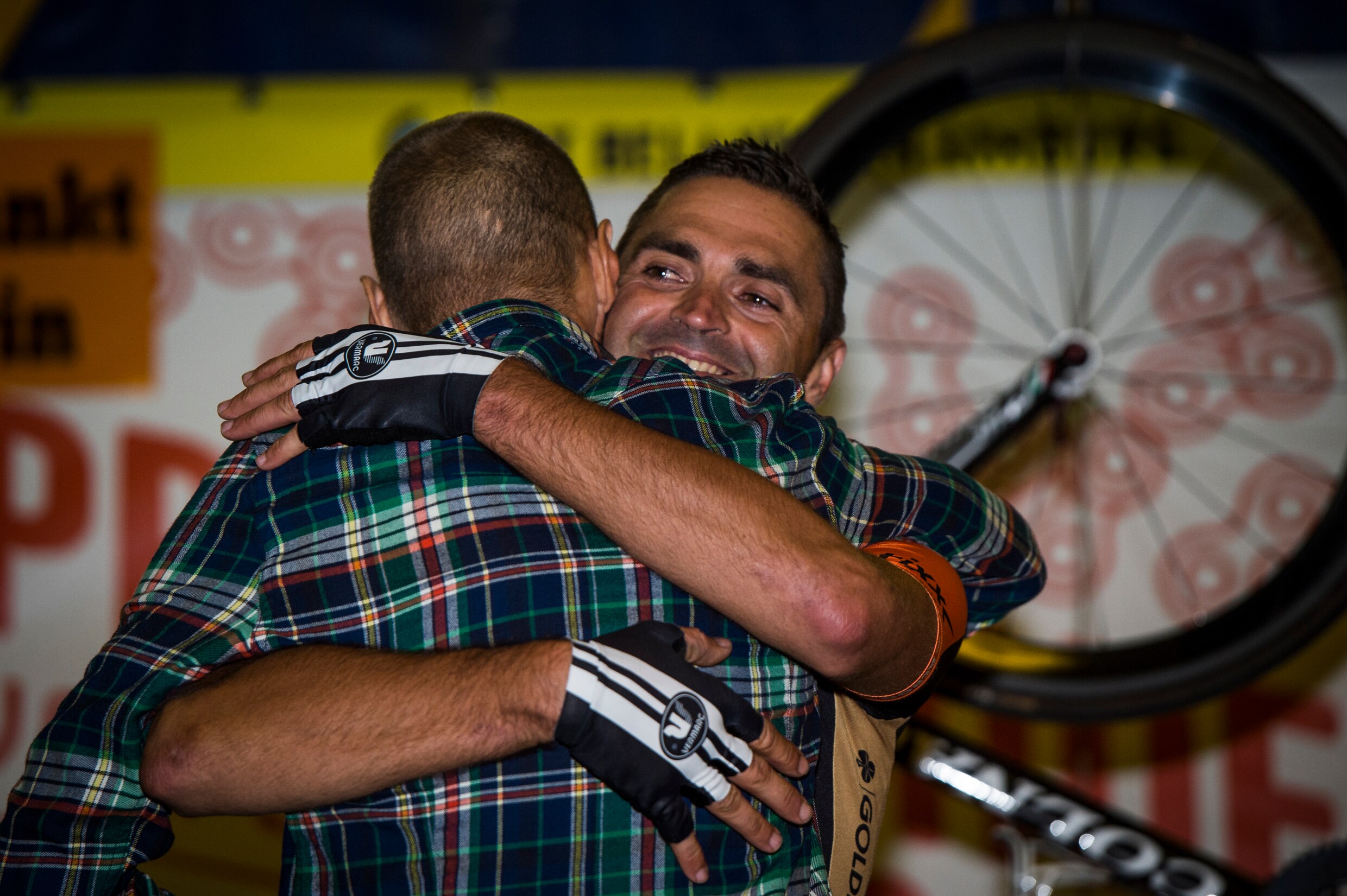 Kevin Hulsmans neemt in zijn Lommel afscheid van de wielersport | De Morgen