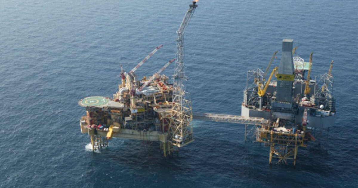 Grote gaswolk omhult boorplatform in Noordzee | De Morgen