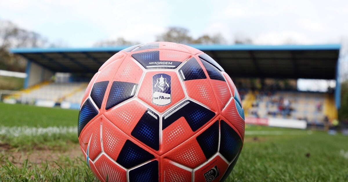 Tweede Football Battle tussen veld- en zaalvoetbaltoppers in Lotto ...