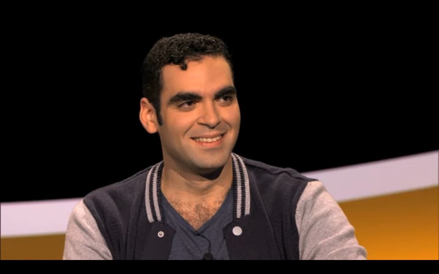Adil El Arbi: De revelatie van 'De Slimste Mens ter Wereld' | De Morgen
