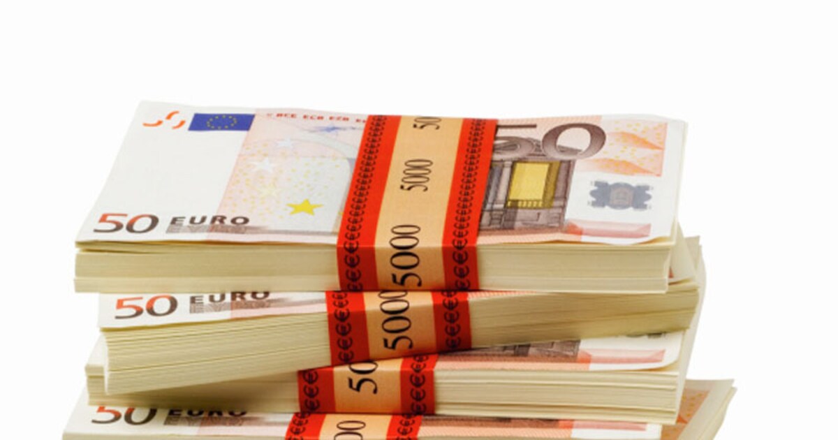 3 jaar cel voor oplichter die vrouw 15.750 euro aftroggelde | De Morgen