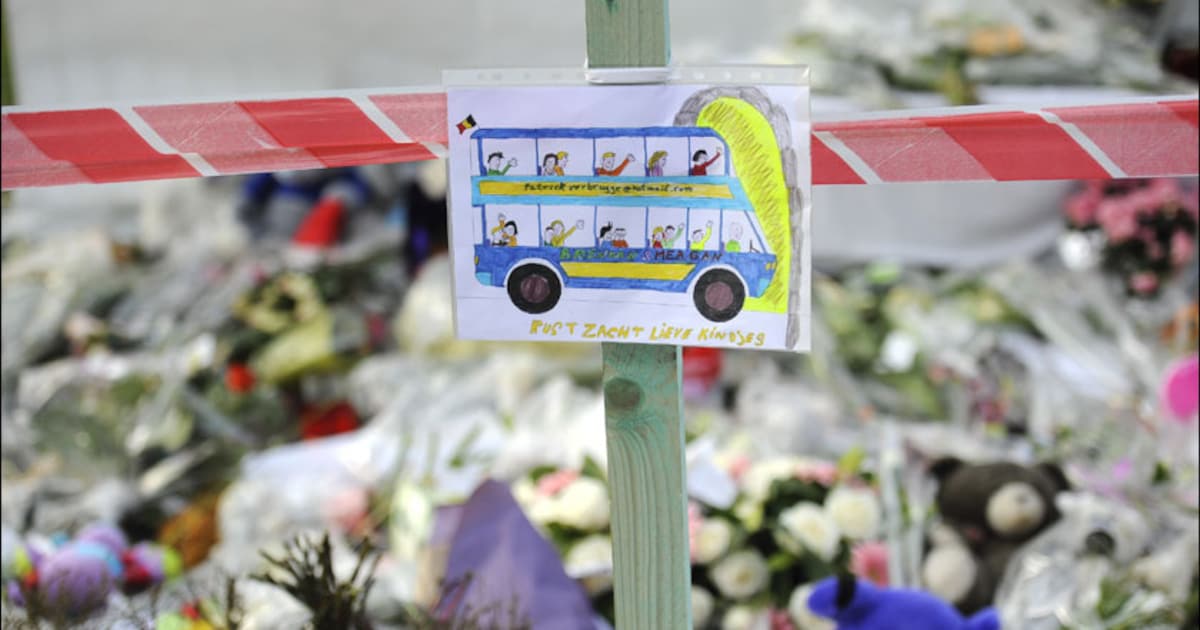 Stad Lommel herdenkt busongeval in Sierre | De Morgen