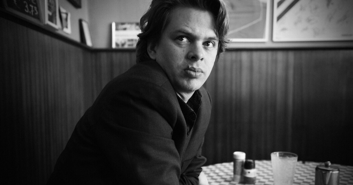 Nederlandse filosoof Coen Simon: "Zelfs wij zijn niet verlicht" | De Morgen