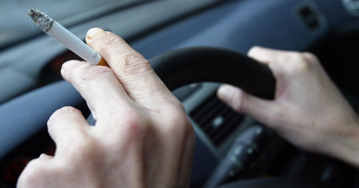 Moet roken in auto's met kinderen verboden worden? | De Morgen