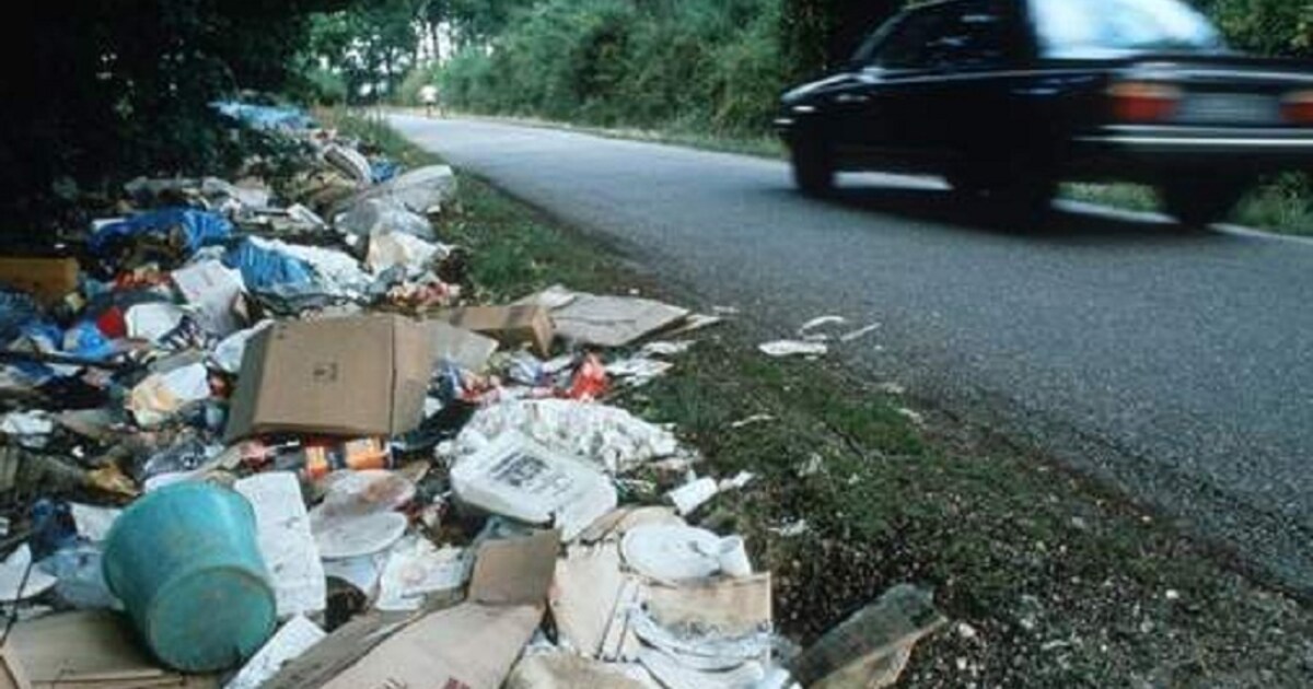 Zwerfvuil kost Vlaamse overheid 4,97 miljoen euro | De Morgen