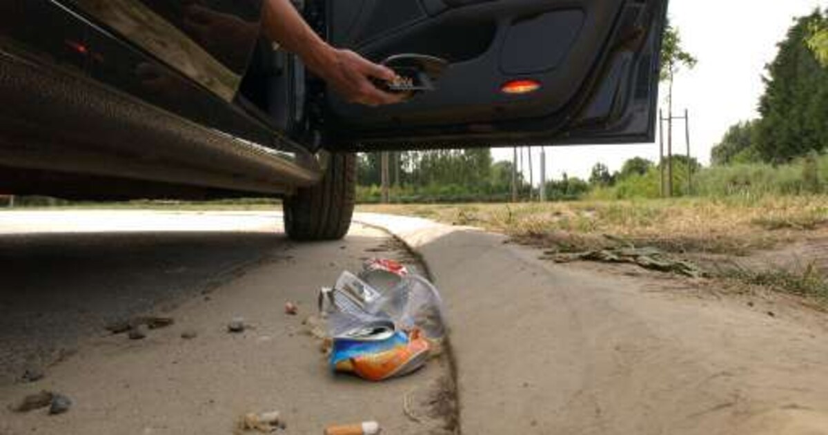 Steeds meer zwerfvuil langs Vlaamse wegen | De Morgen