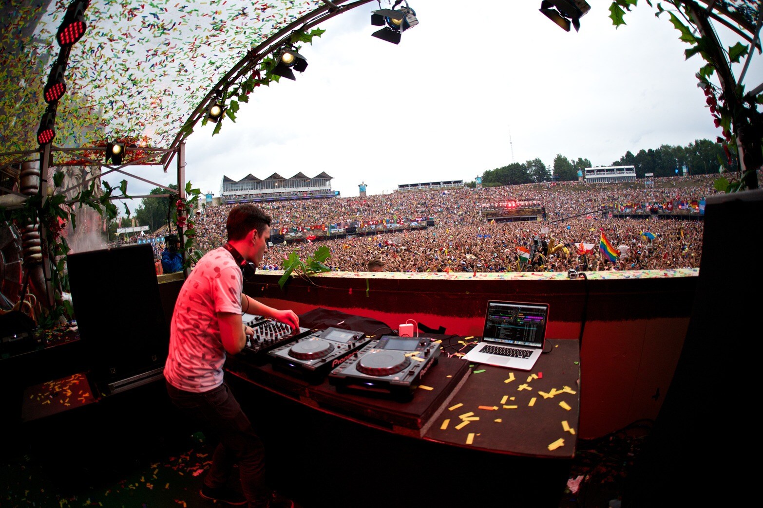We Come, We Rave, We Love: Netsky wint, Hardwell voor eerst samen met ...