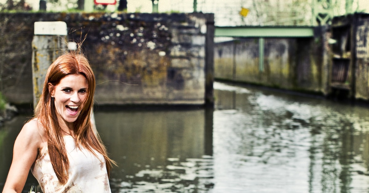 Katja Retsin: "Het enige minder leuke aan Astene is dat die hanen zo ...