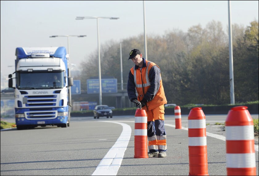 Hogere boete voor 'pechstrook­rijders' | De Morgen