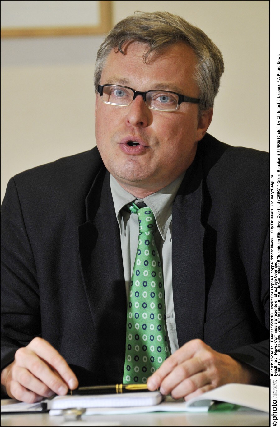 Vlaamse overheid kan veel efficiënter werken | De Morgen