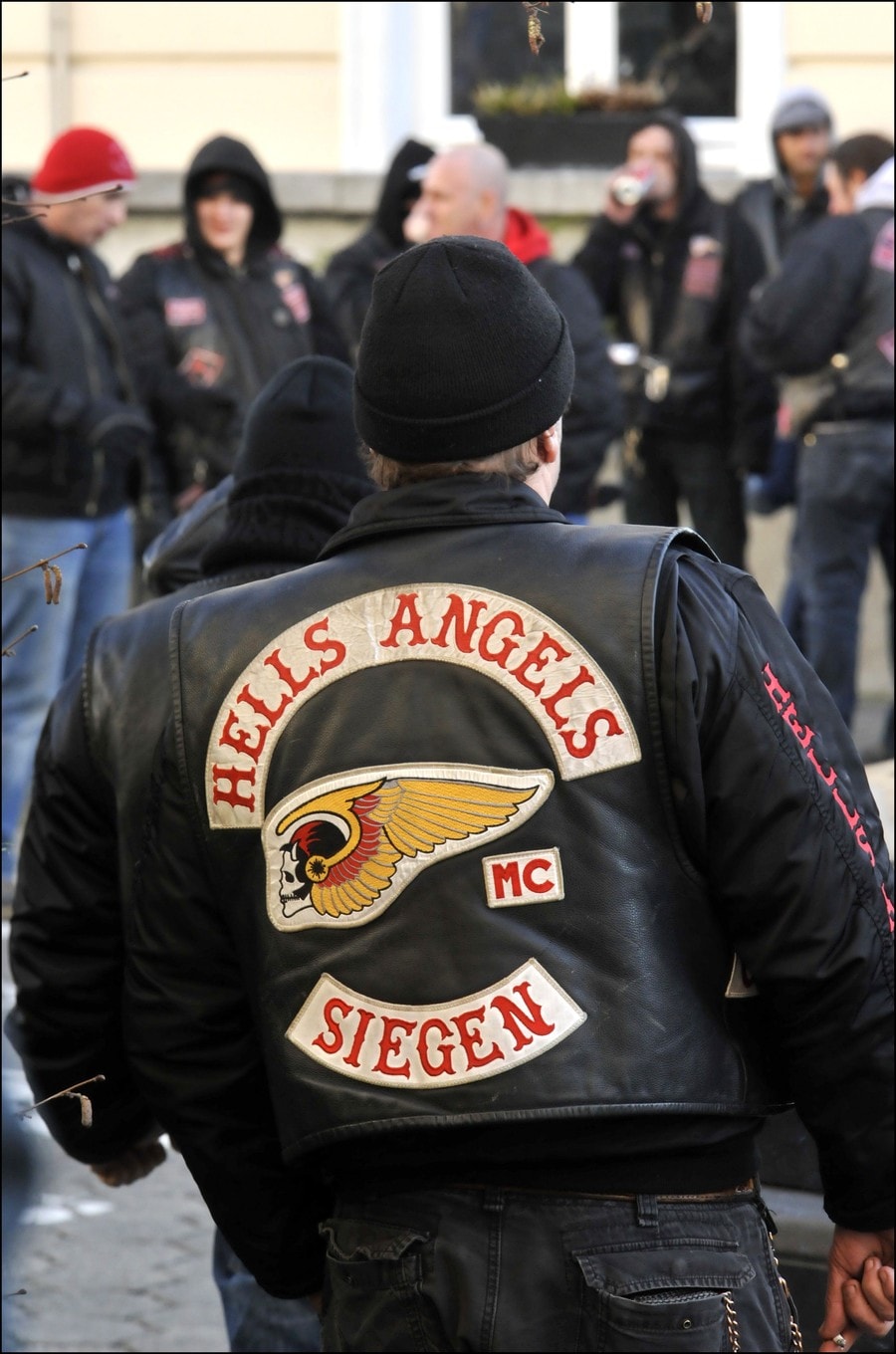 Celstraffen tot twintig jaar gevorderd tegen Hells Angels en Red Devils ...