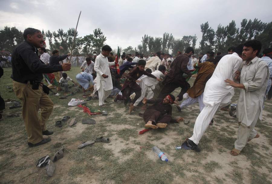 Achttien doden bij gevechten in stamgebied in Pakistan | De Morgen
