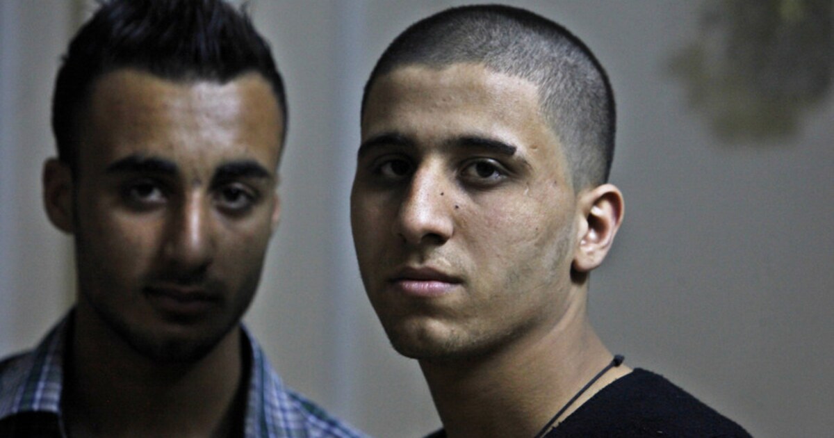 Politie Gaza scheert jongeren met lang haar kaal | De Morgen