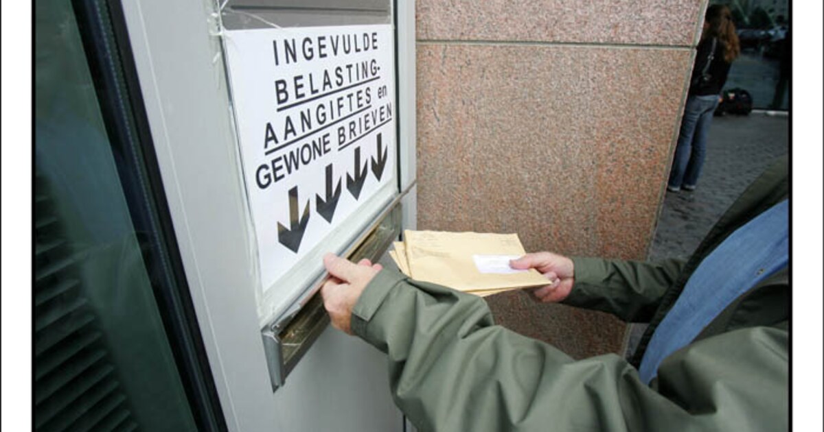 Fiscus sluit helft kantoren | De Morgen